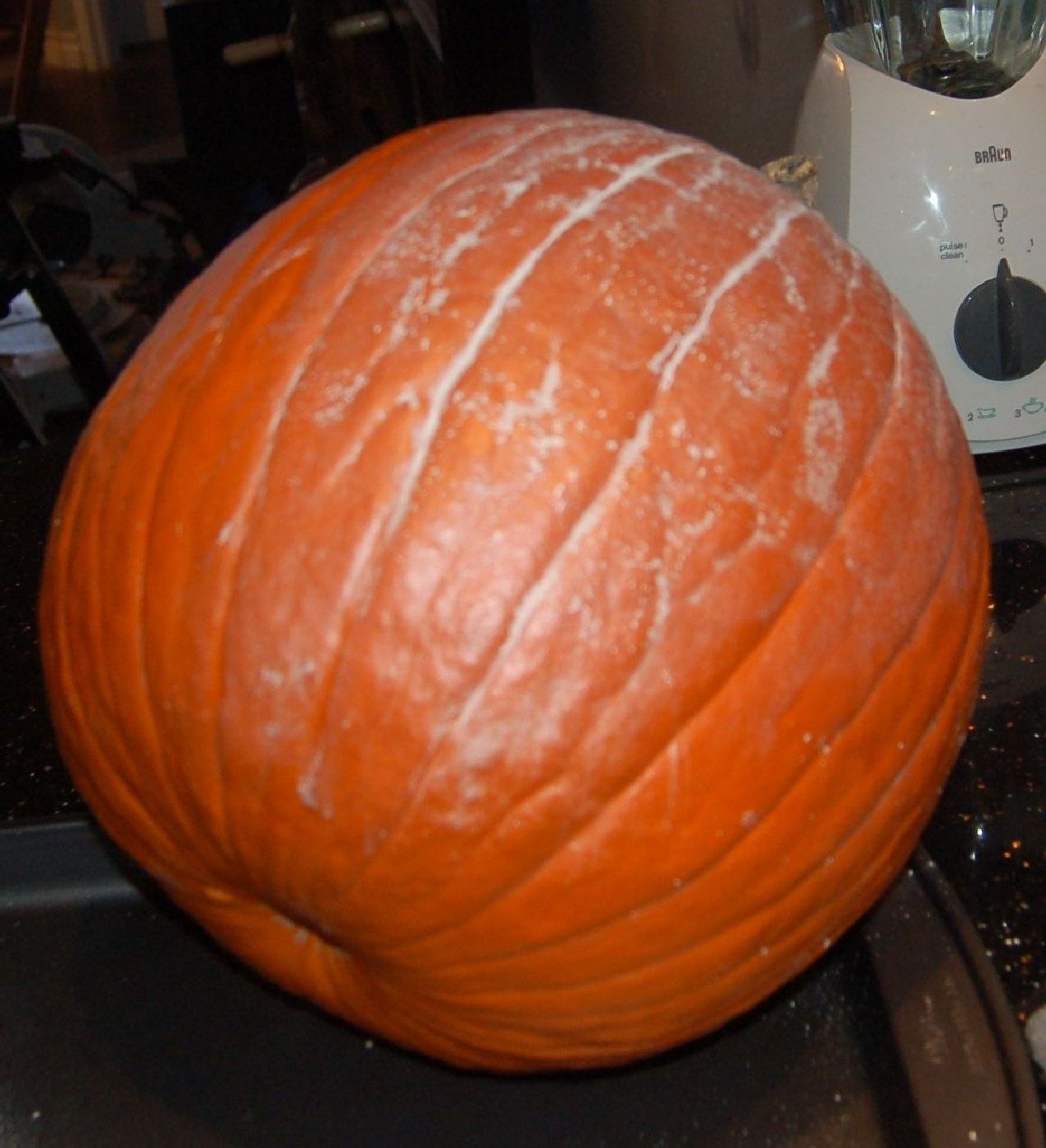 Instructables Robot Halloween Pumpkin - Instructables