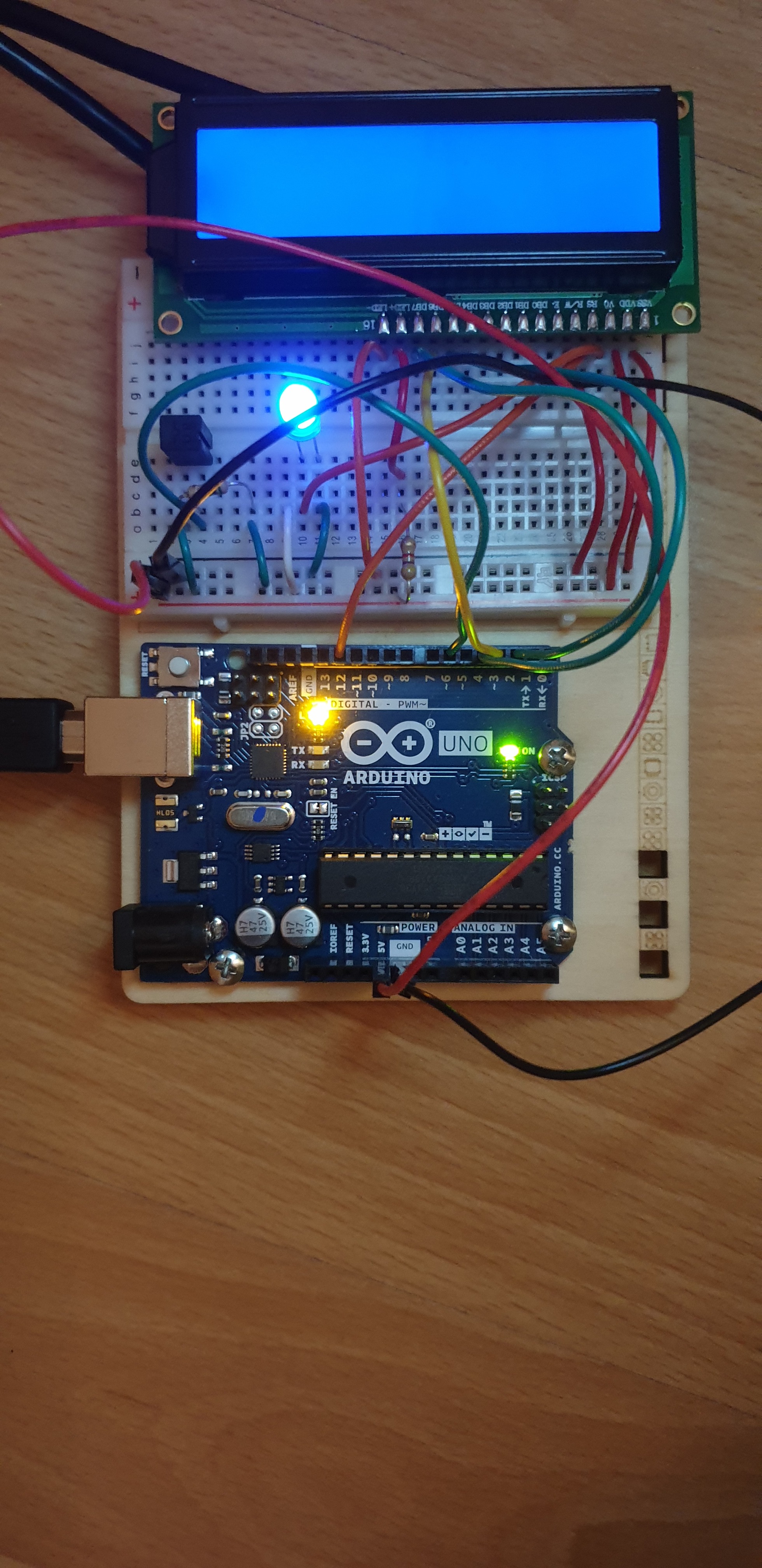 How to Use an LCD Display - Arduino Tutorial : 5 Steps (with Pictures ...
