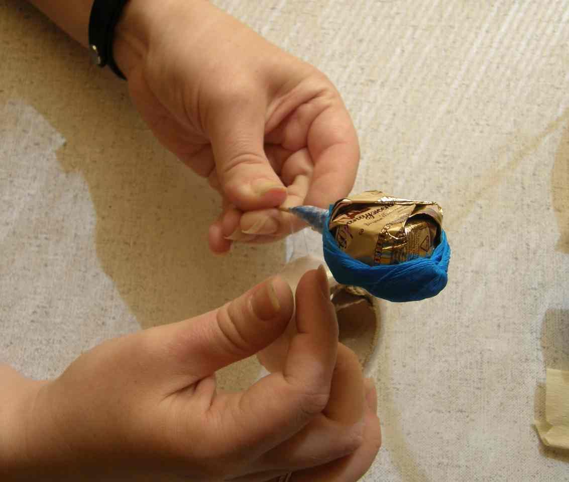 Candy-Flower Basket : 5 Steps (with Pictures) - Instructables