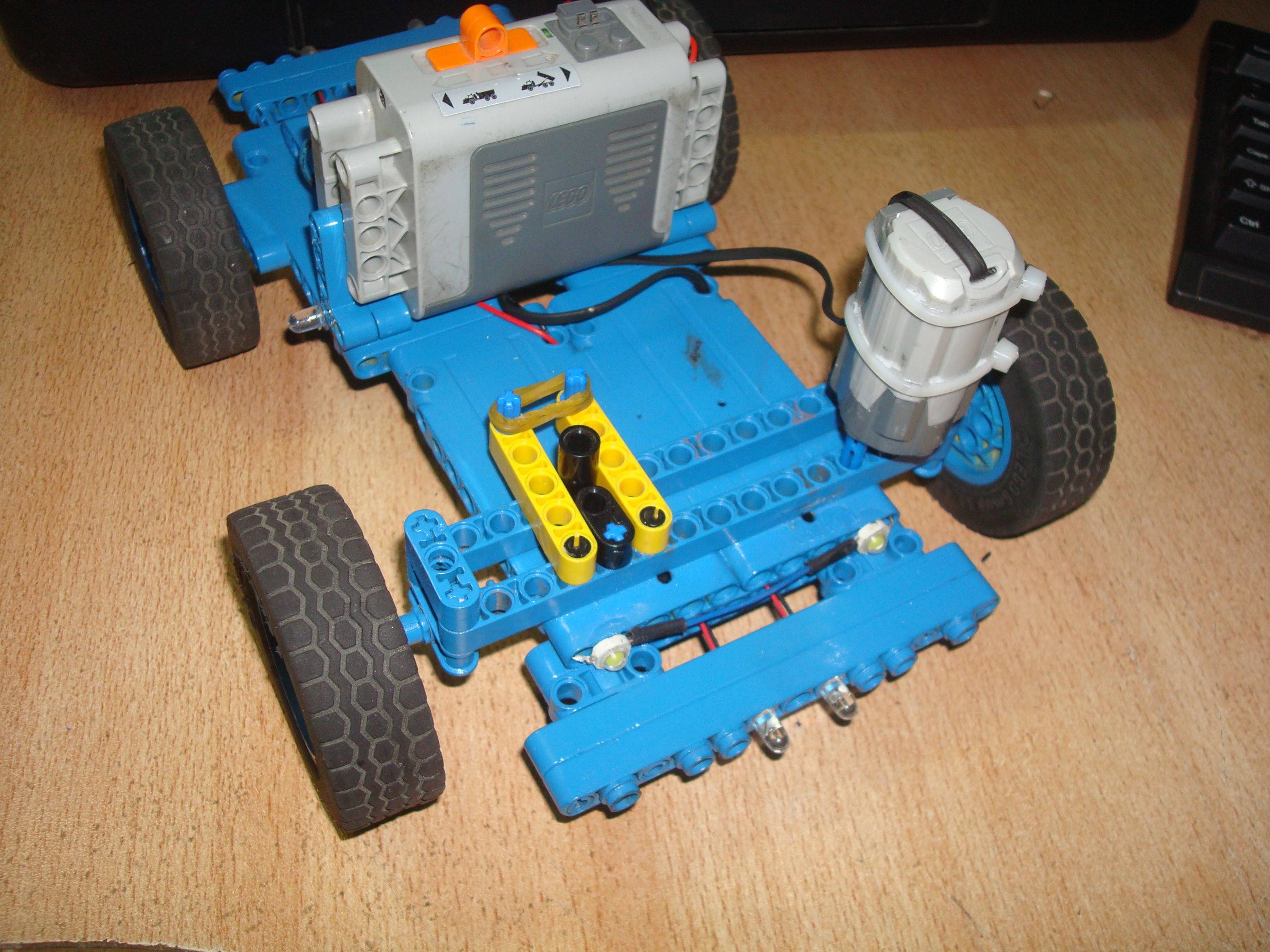 LEGO RC Car A.k.a Mark III : 13 Steps (with Pictures) - Instructables