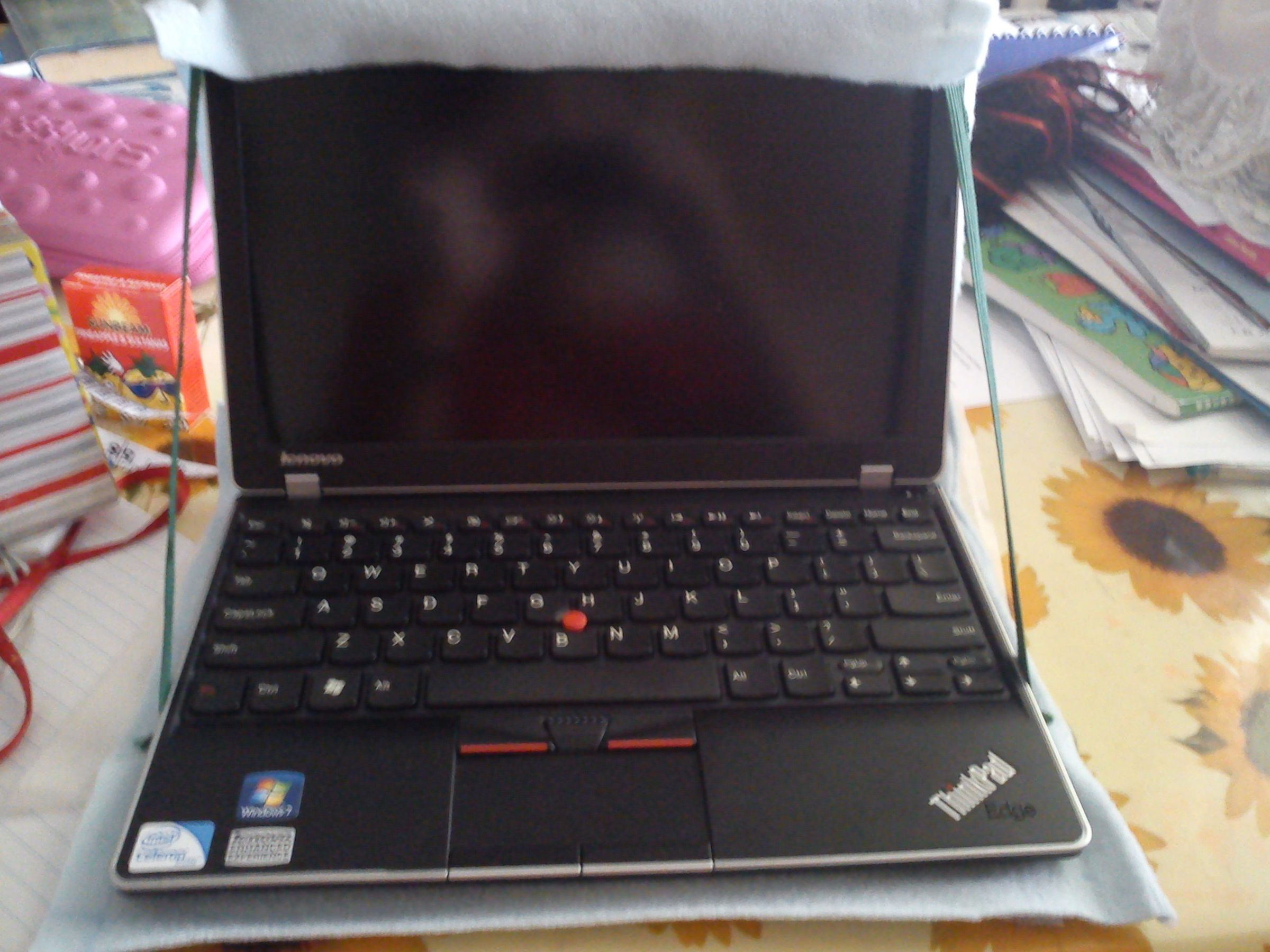 Hand Sewn Laptop Case : 6 Steps (with Pictures) - Instructables