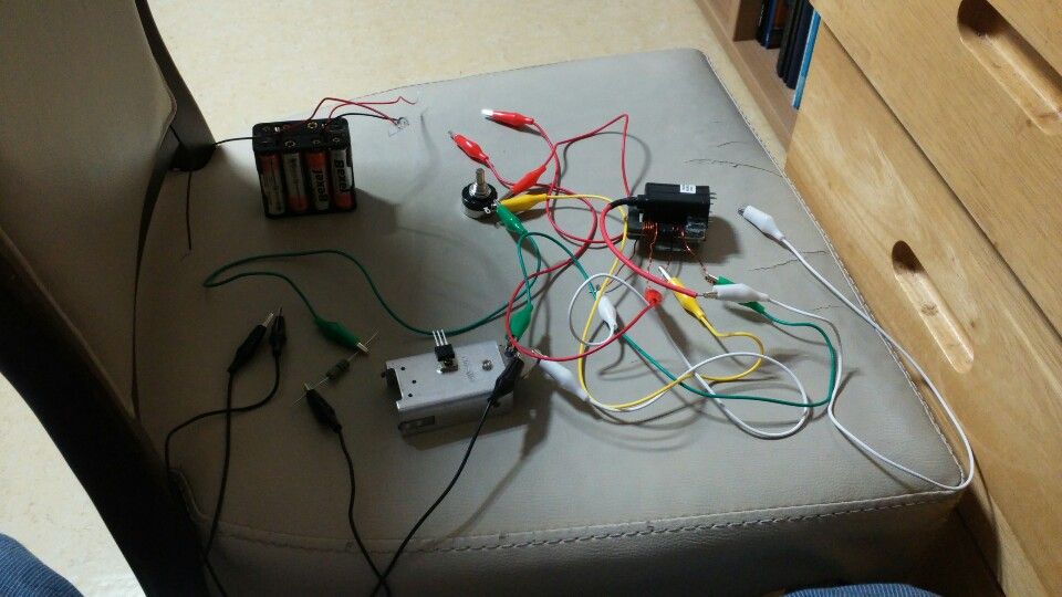 Flyback Transformer Driver for Beginners : 11 Steps (with Pictures ...