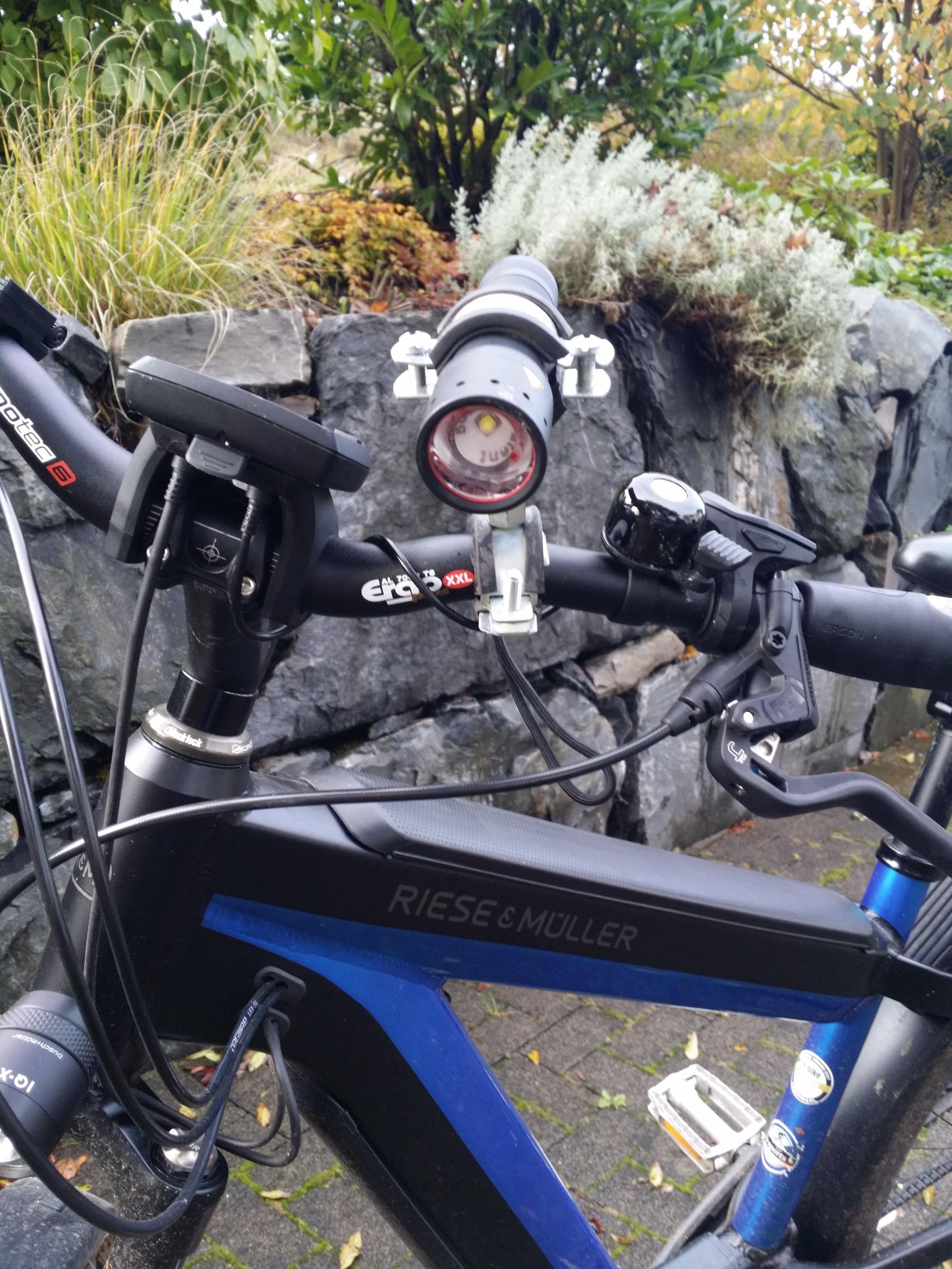 Simple Bike Light Bracket - Instructables