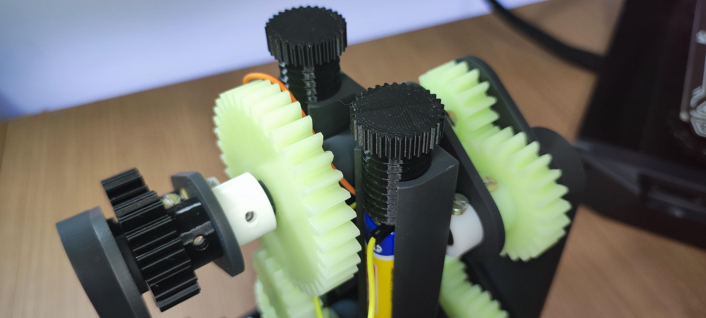 Bipedal Robot With Gear Mechanisms: Industrial 3D Printing : 14 Steps - Instructables