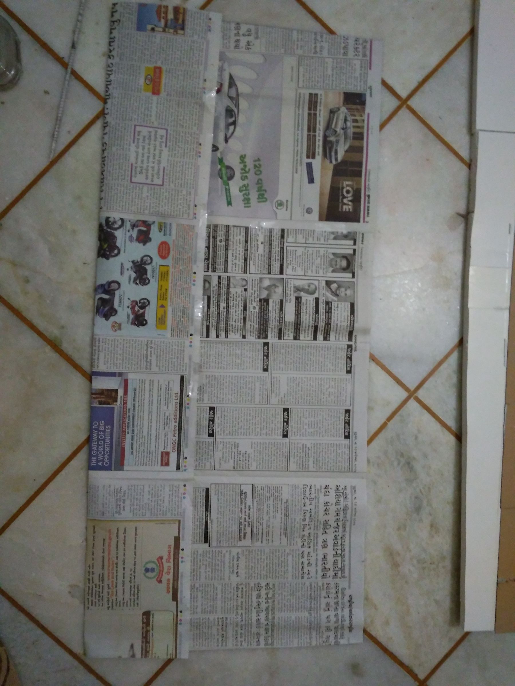 Paper Wearable Art From Newspaper - Instructables