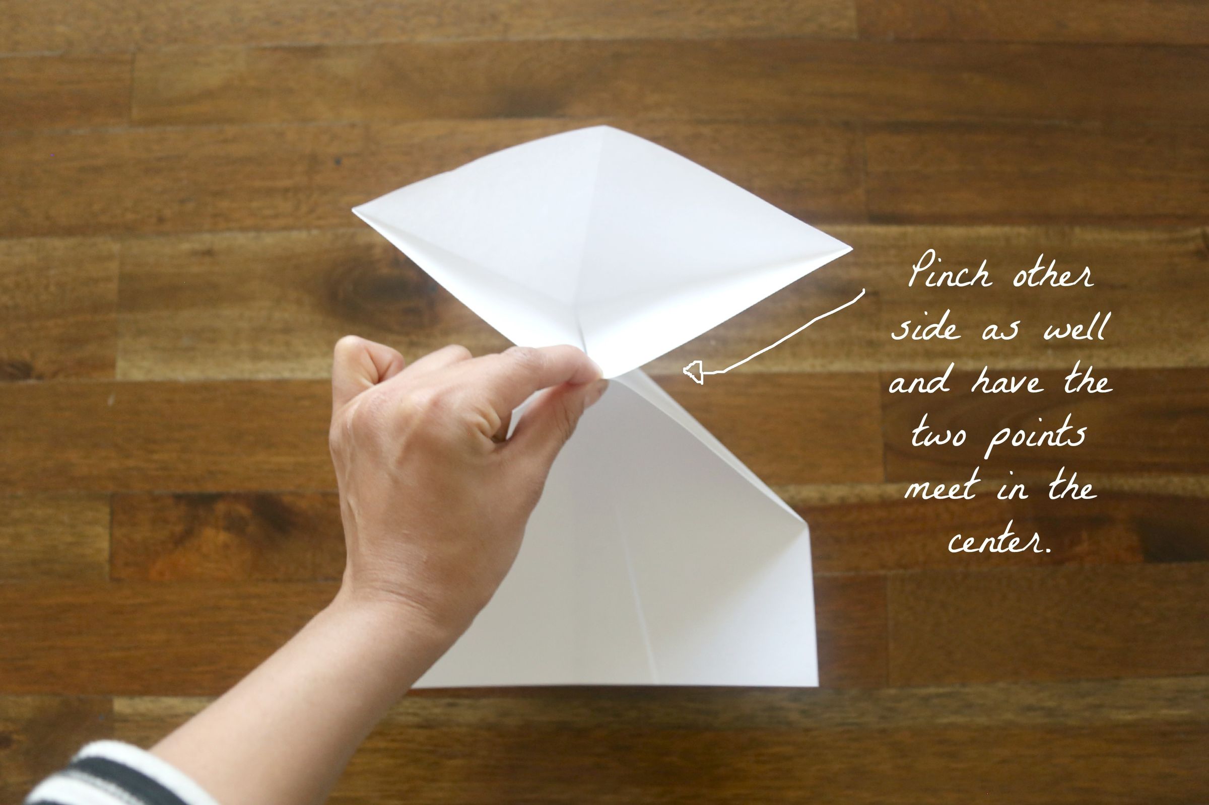 Finest Paper Plane : 4 Steps (with Pictures) - Instructables