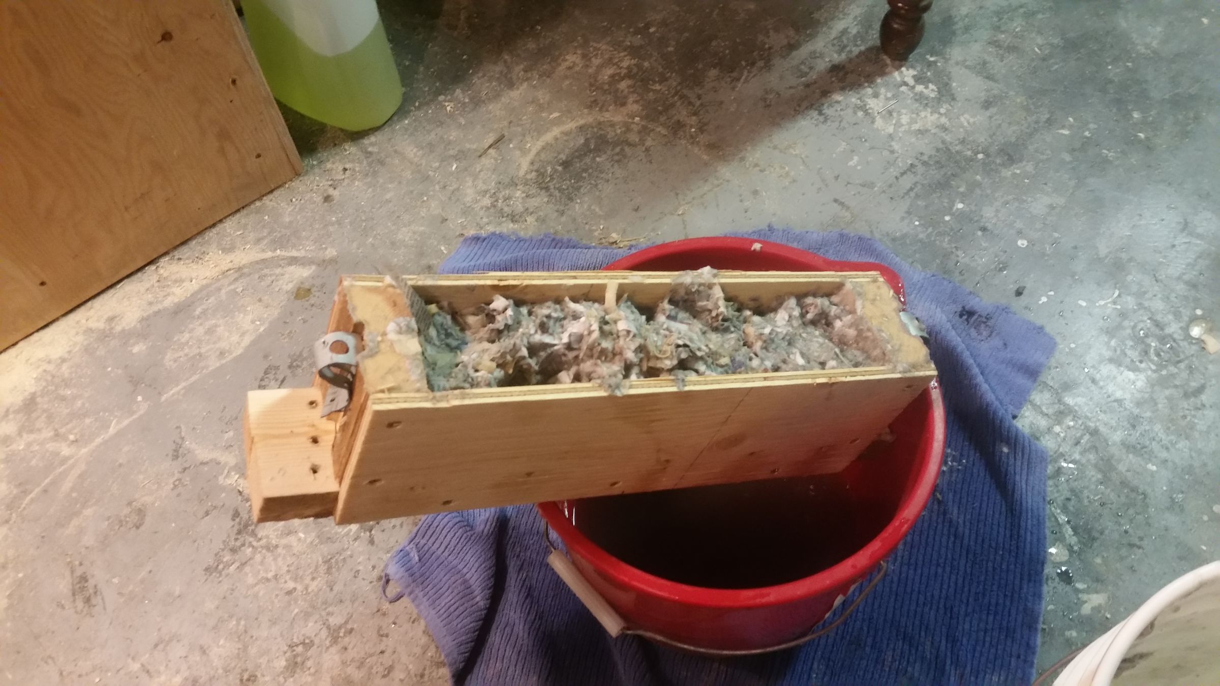 Fire Log Press and "The Paper Macerator of Doom" : 6 Steps (with ...