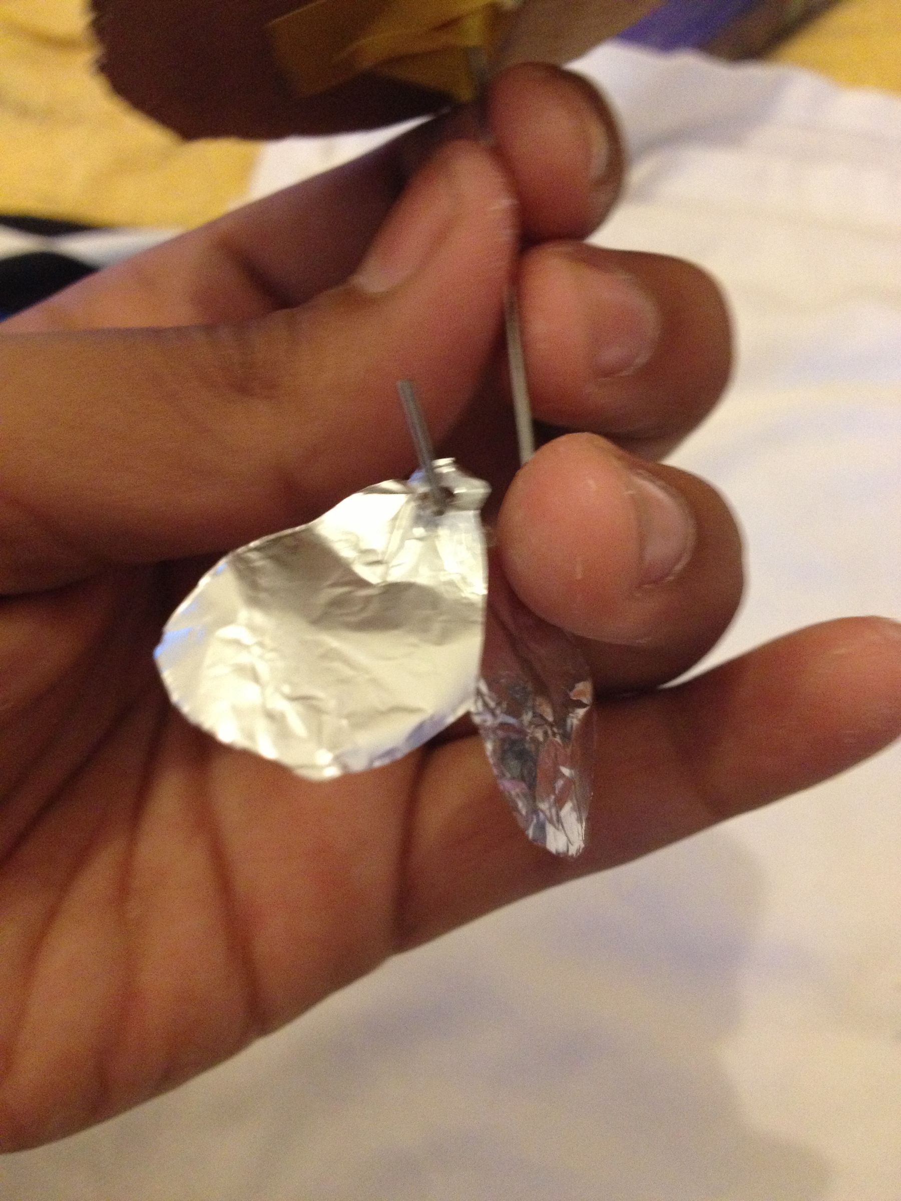 How to Make an Electroscope Easily : 12 Steps - Instructables