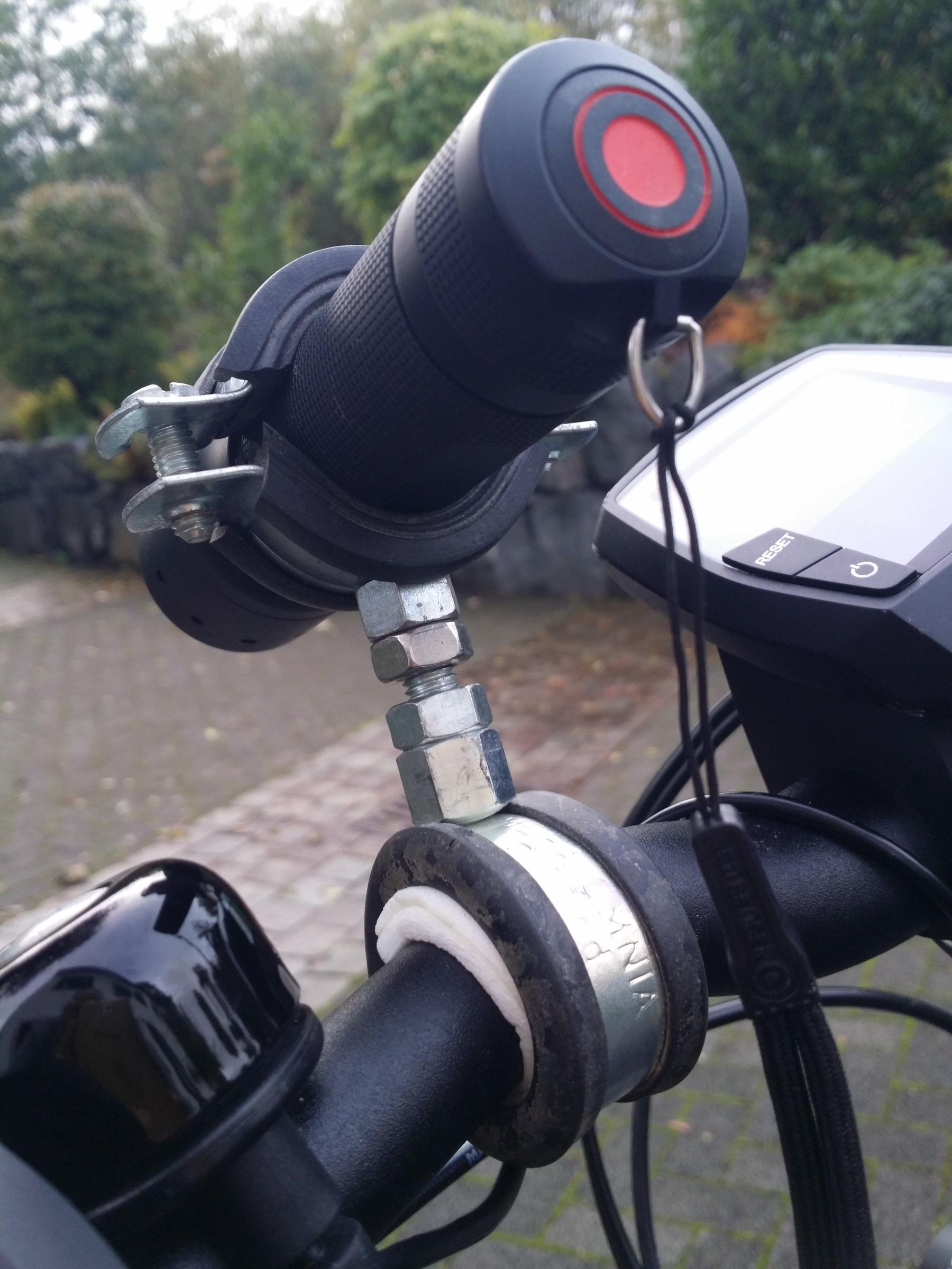 Simple Bike Light Bracket - Instructables