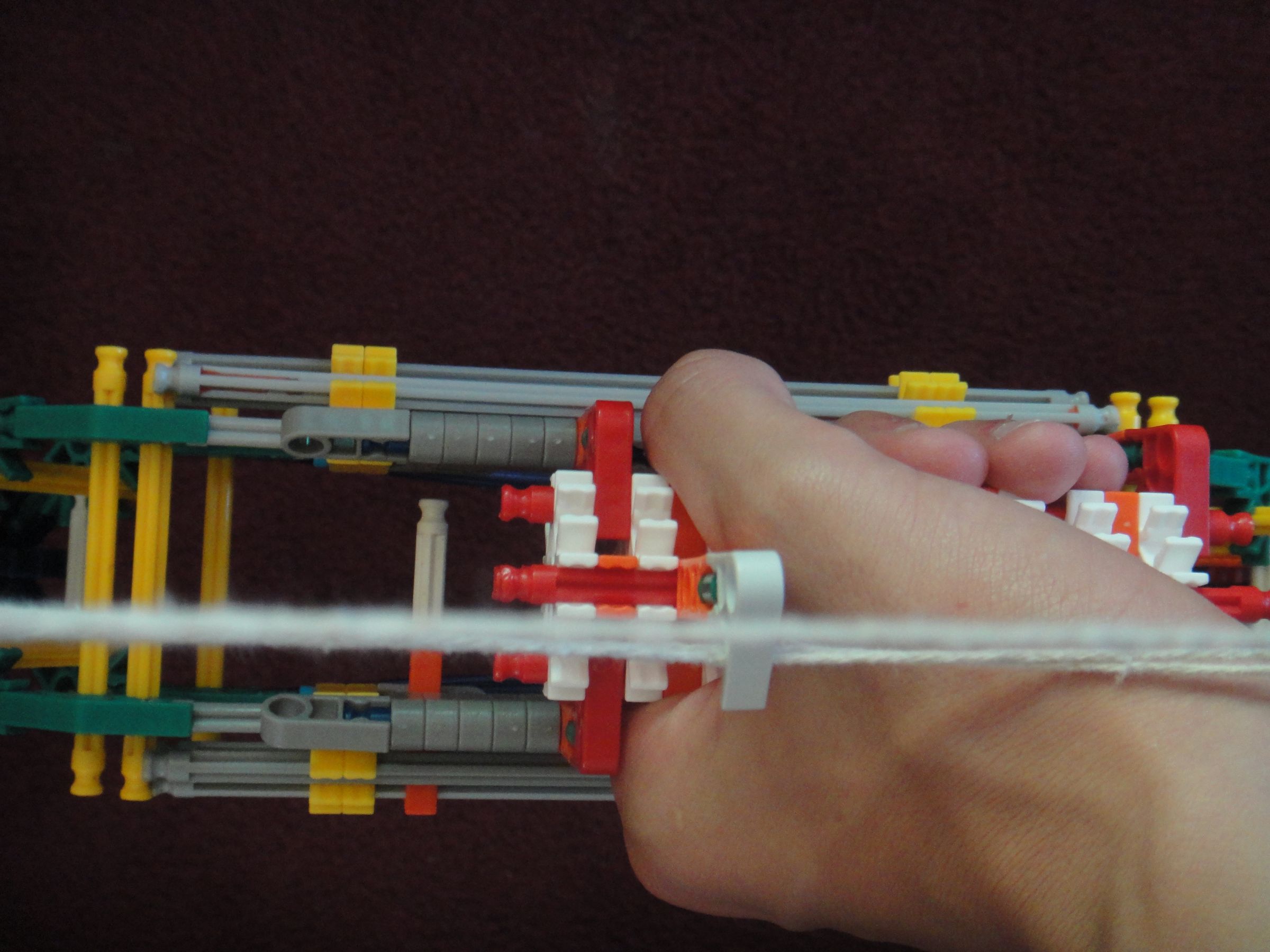 Mark 2 of the K'nex Compound Bow! - Instructables