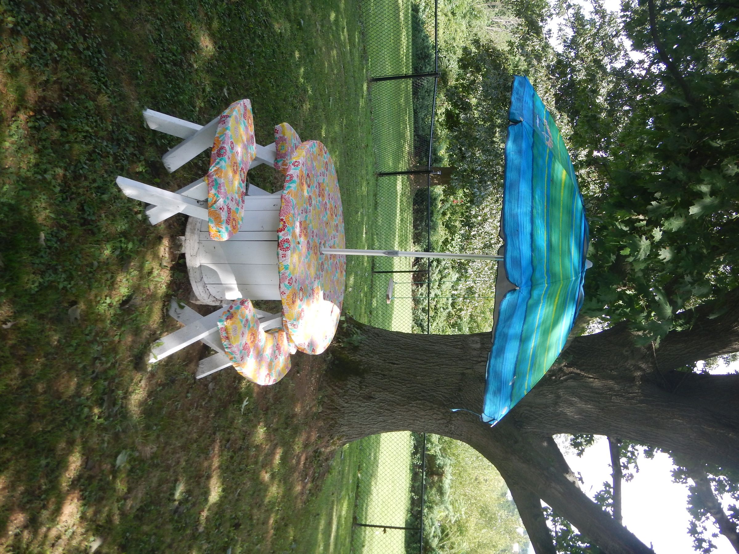 Reclaimed Cable Spool Into Cheap Picnic Table : 9 Steps (with Pictures ...