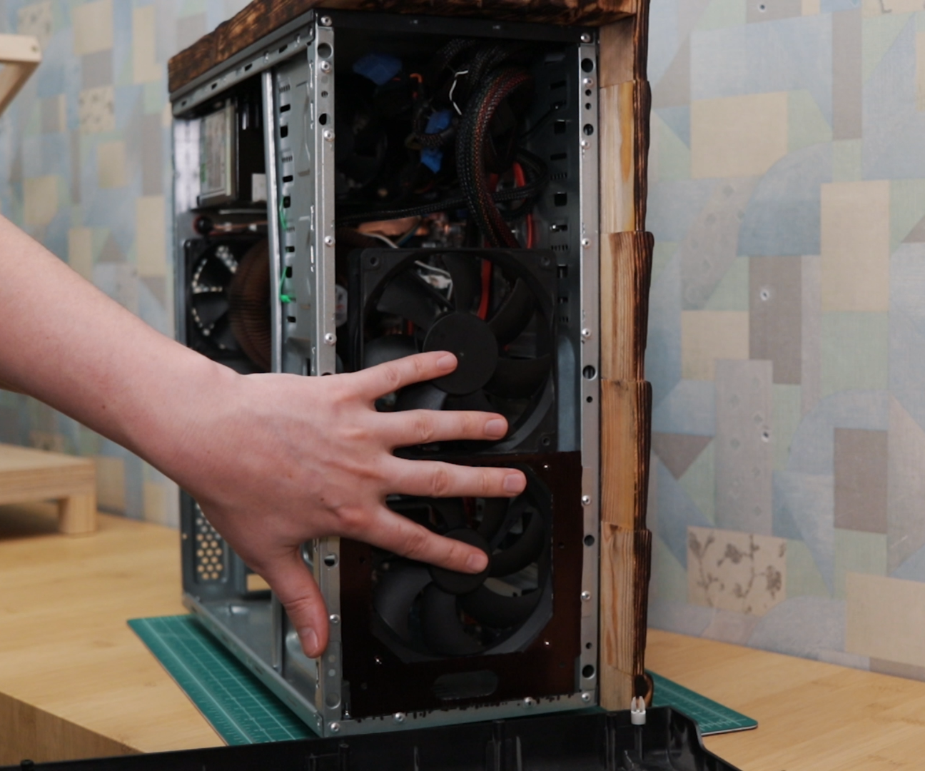 Insane PC Case Overhaul : 23 Steps (with Pictures) - Instructables