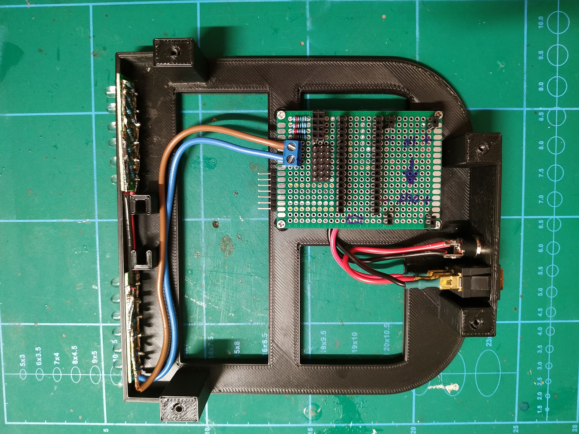 Motion Follow Animatronics Eyes : 8 Steps (with Pictures) - Instructables