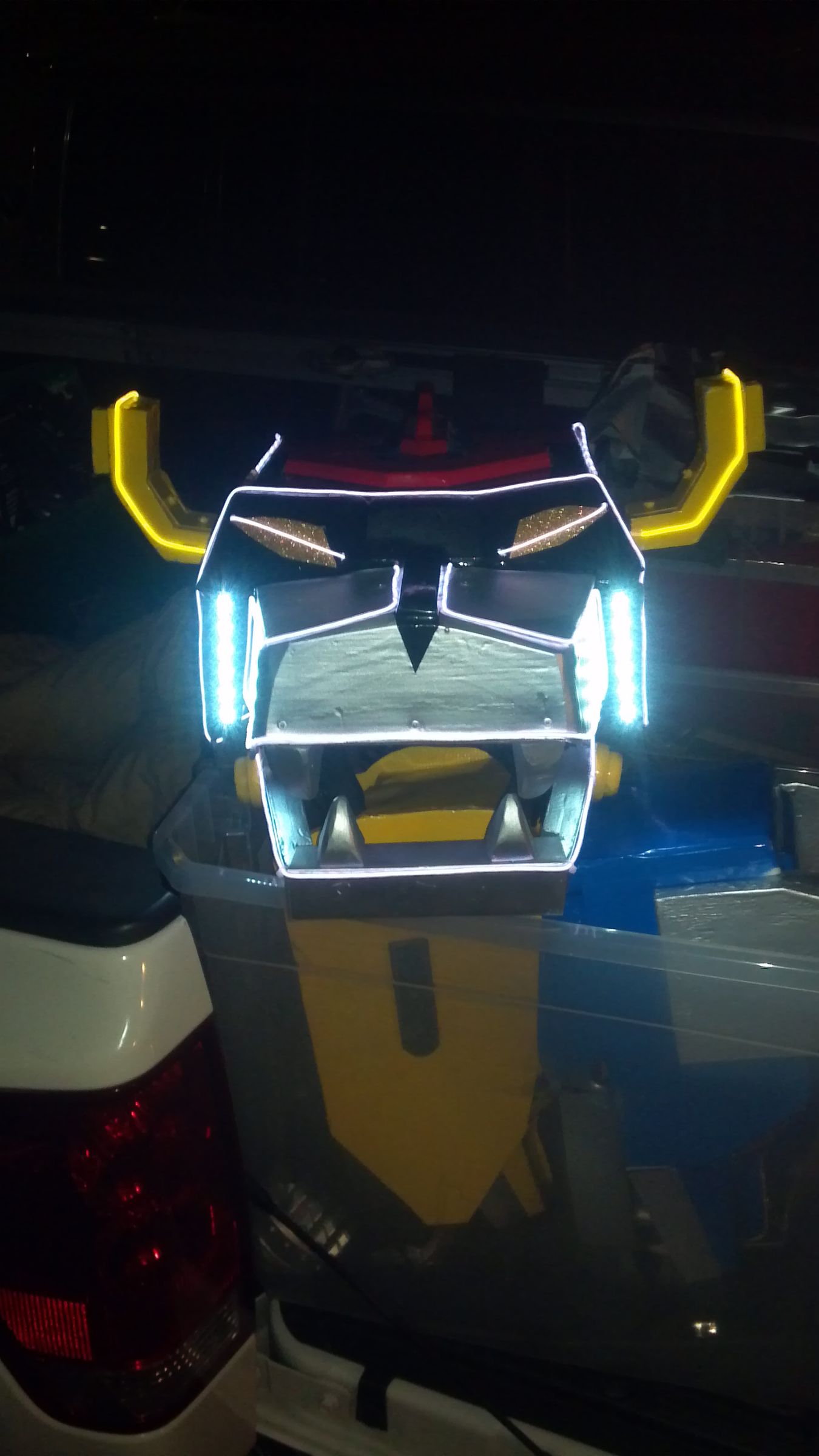 Voltron Force (5 Person Assembling Epic Costume) : 7 Steps (with ...