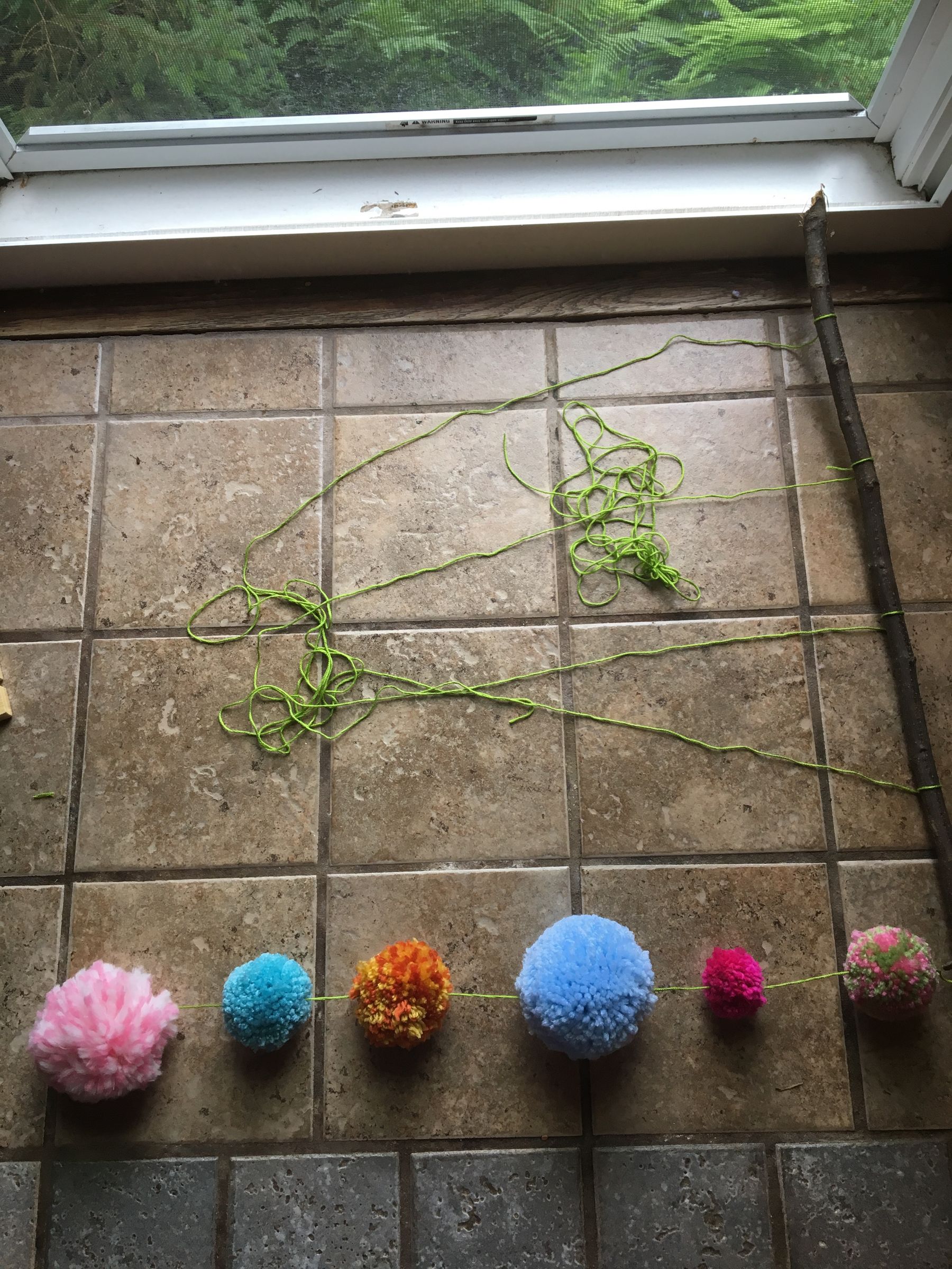 Pom-Pom Branch : 6 Steps (with Pictures) - Instructables