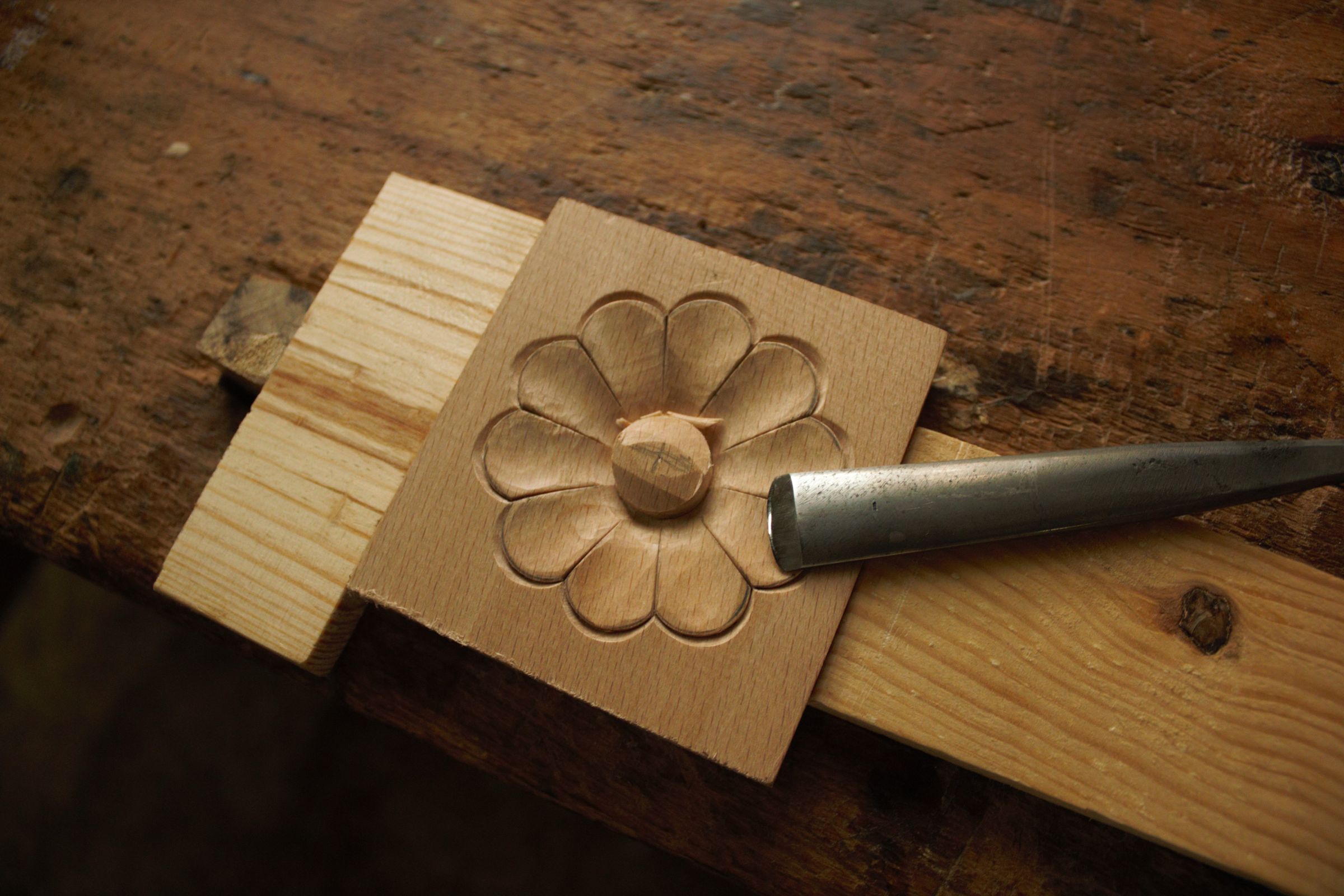 Simple Wood Carving - Flower (rosette) : 5 Steps (with Pictures ...