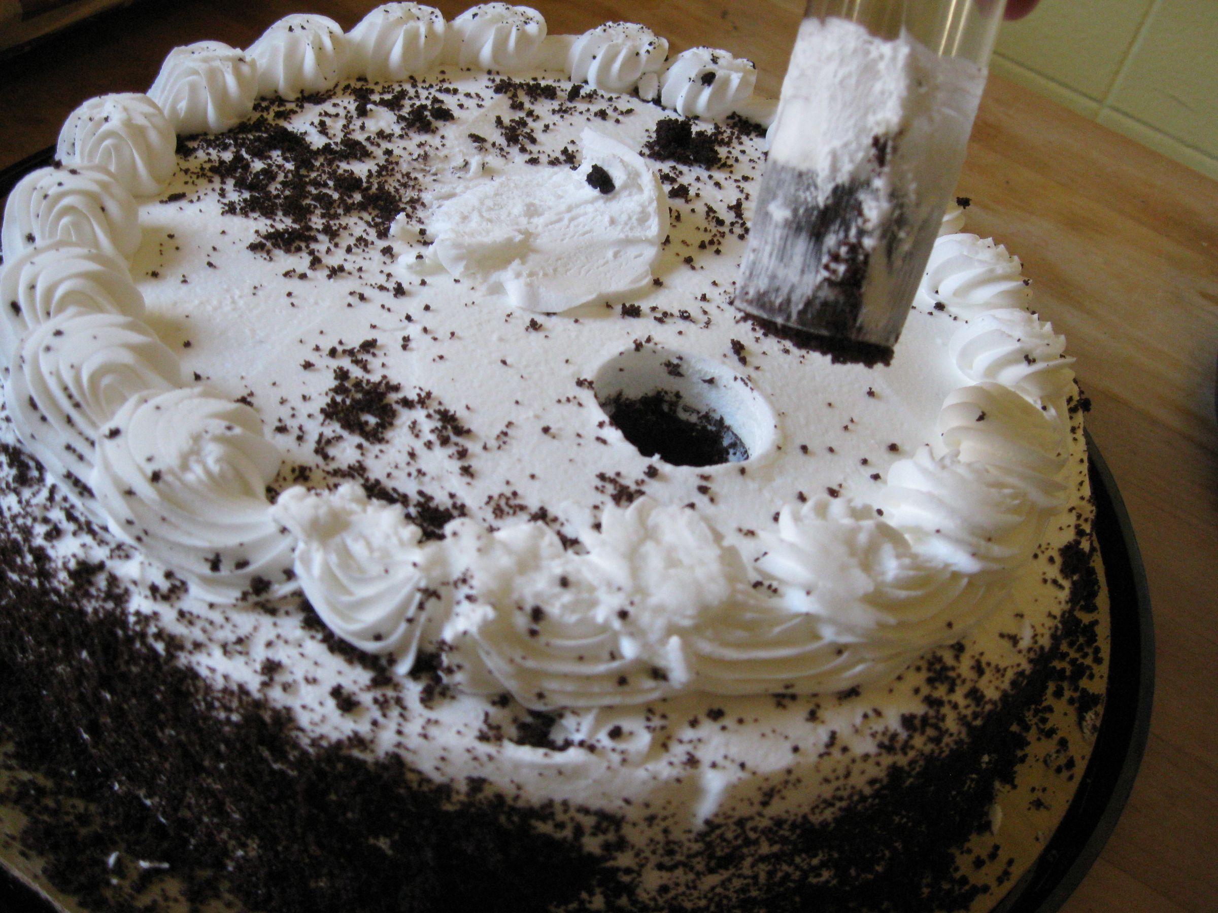 How to Make a Two-Tiered Cake : 8 Steps - Instructables