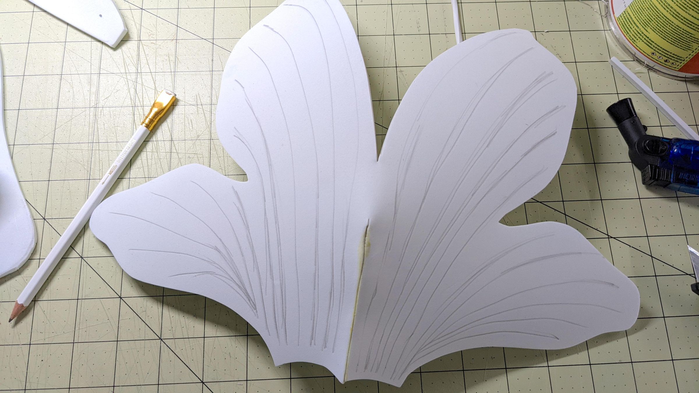 Goldfish EVA Foam Bag : 16 Steps (with Pictures) - Instructables