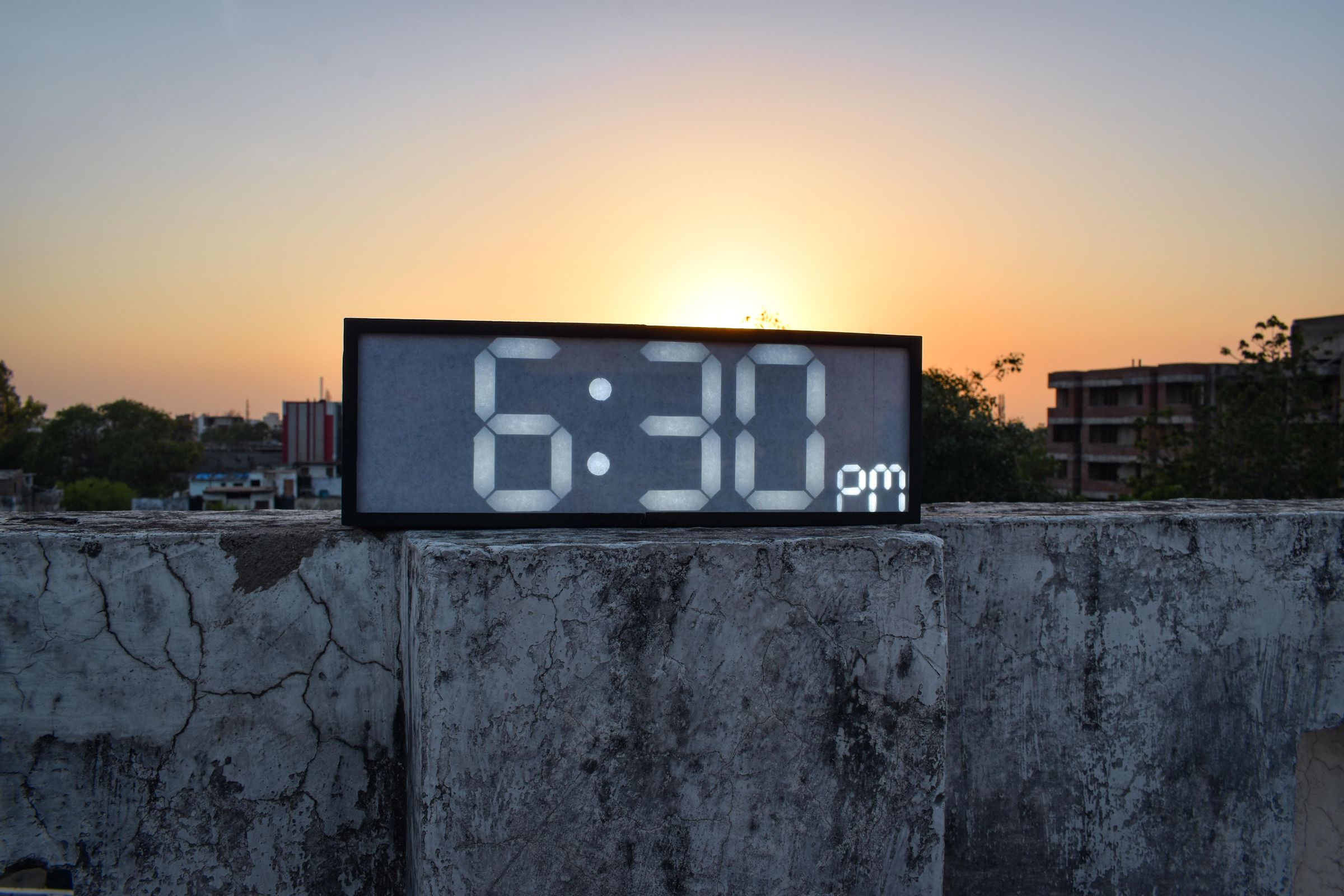 A Simple Clock : 11 Steps (with Pictures) - Instructables