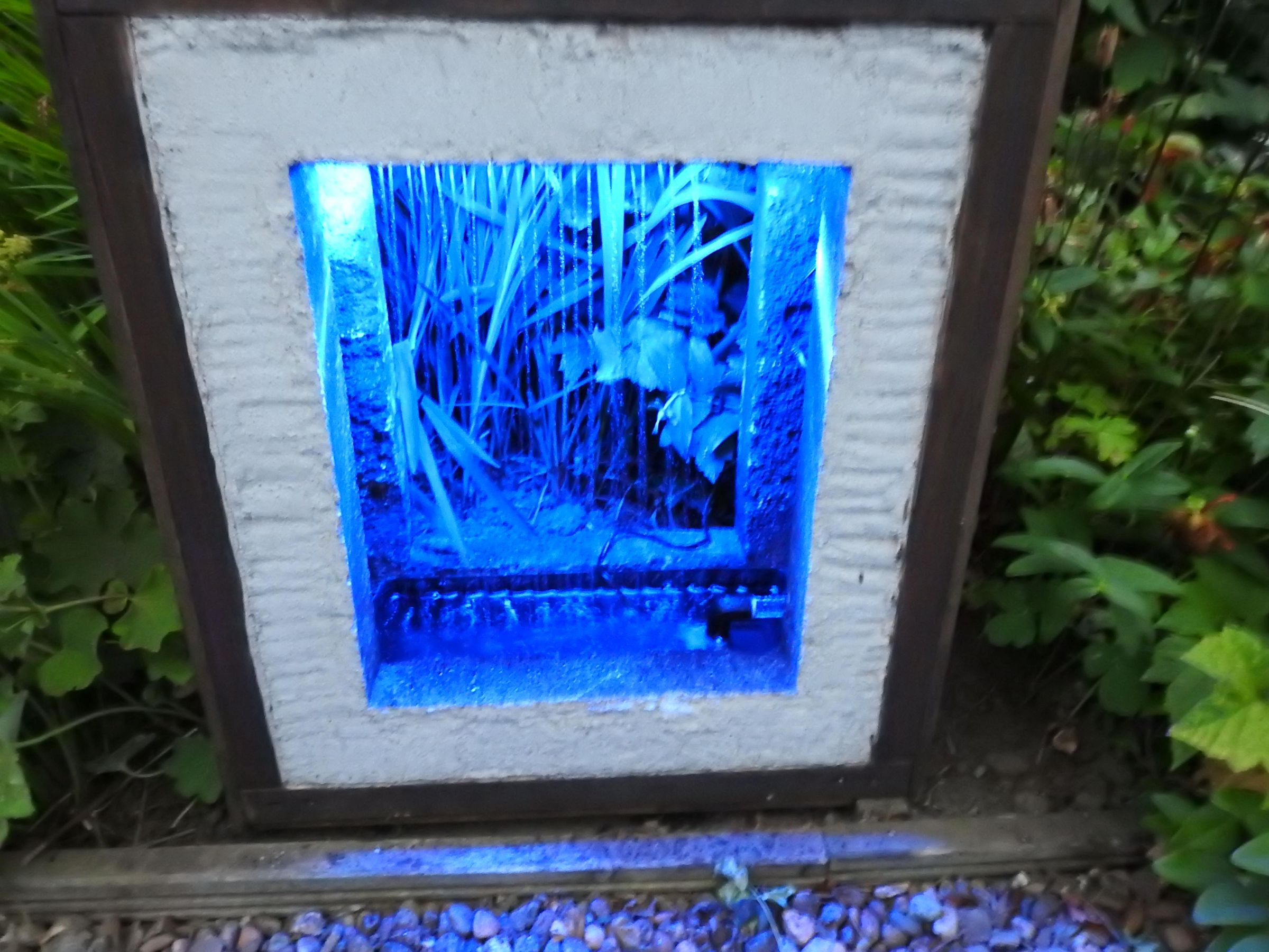 Concrete Framed Water Feature With Planter : 5 Steps (with Pictures ...