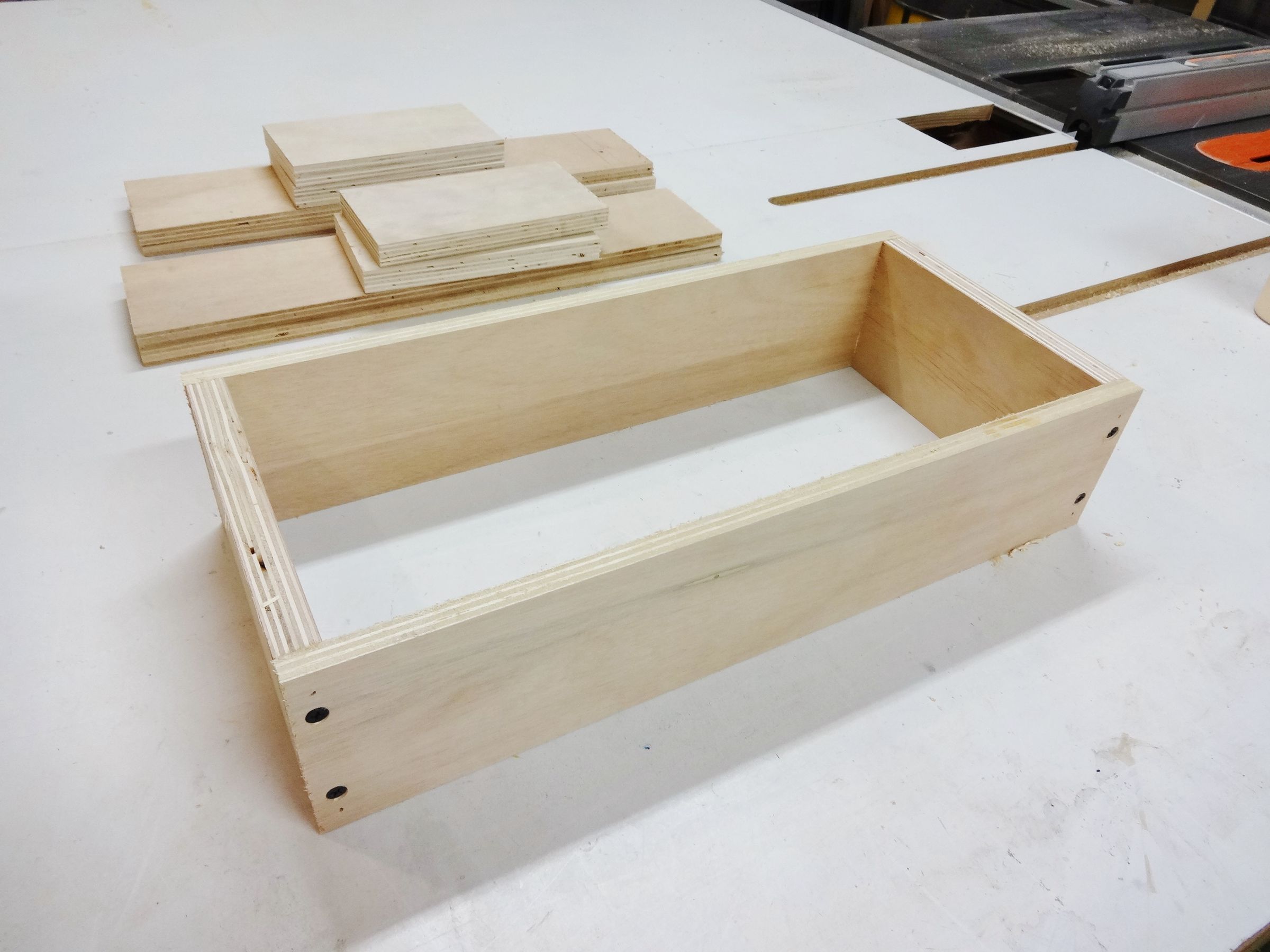 Making Quick & Easy Work Tables : 15 Steps (with Pictures) - Instructables