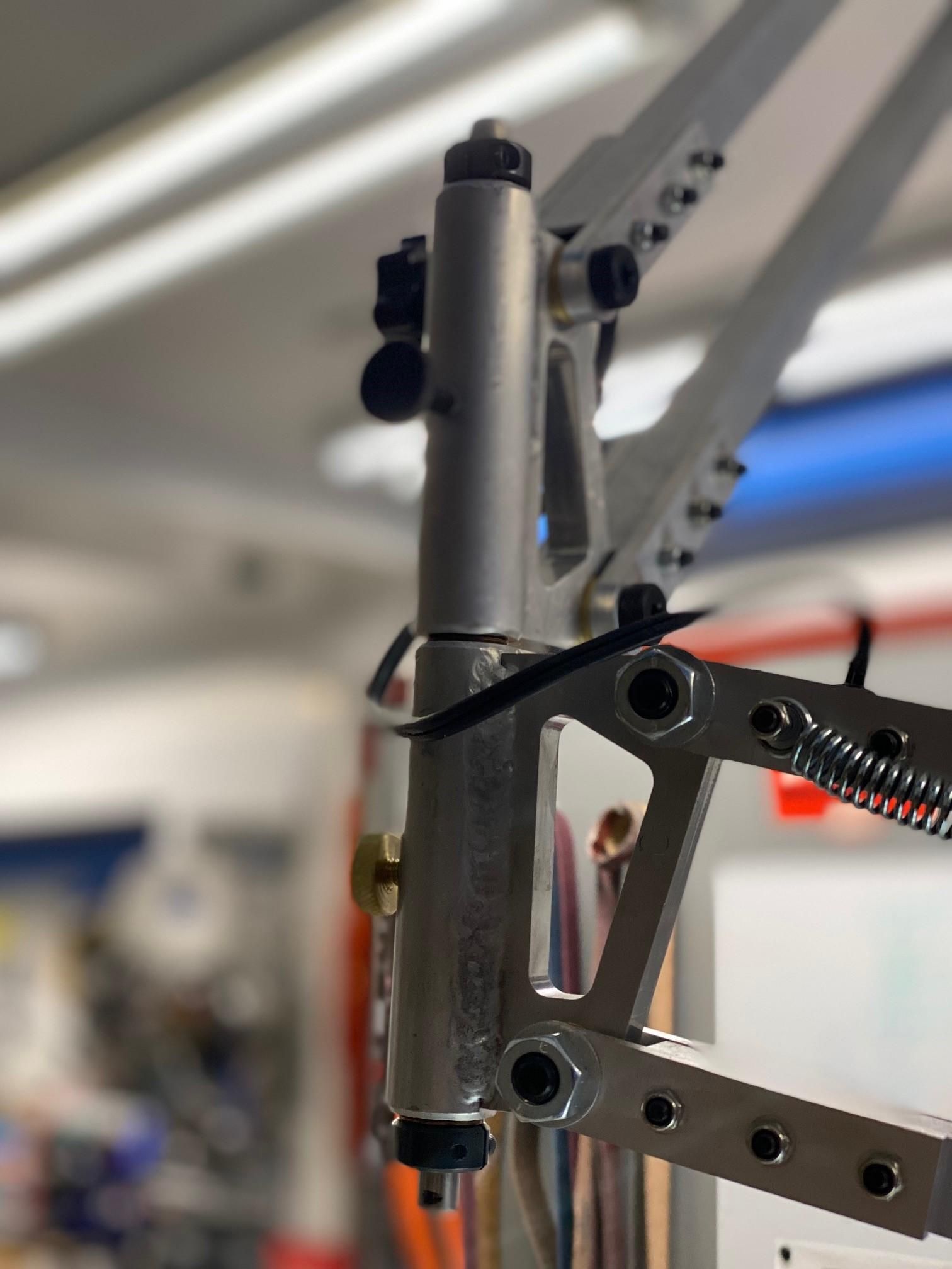 Articulated Ceiling Lamp : 9 Steps (with Pictures) - Instructables