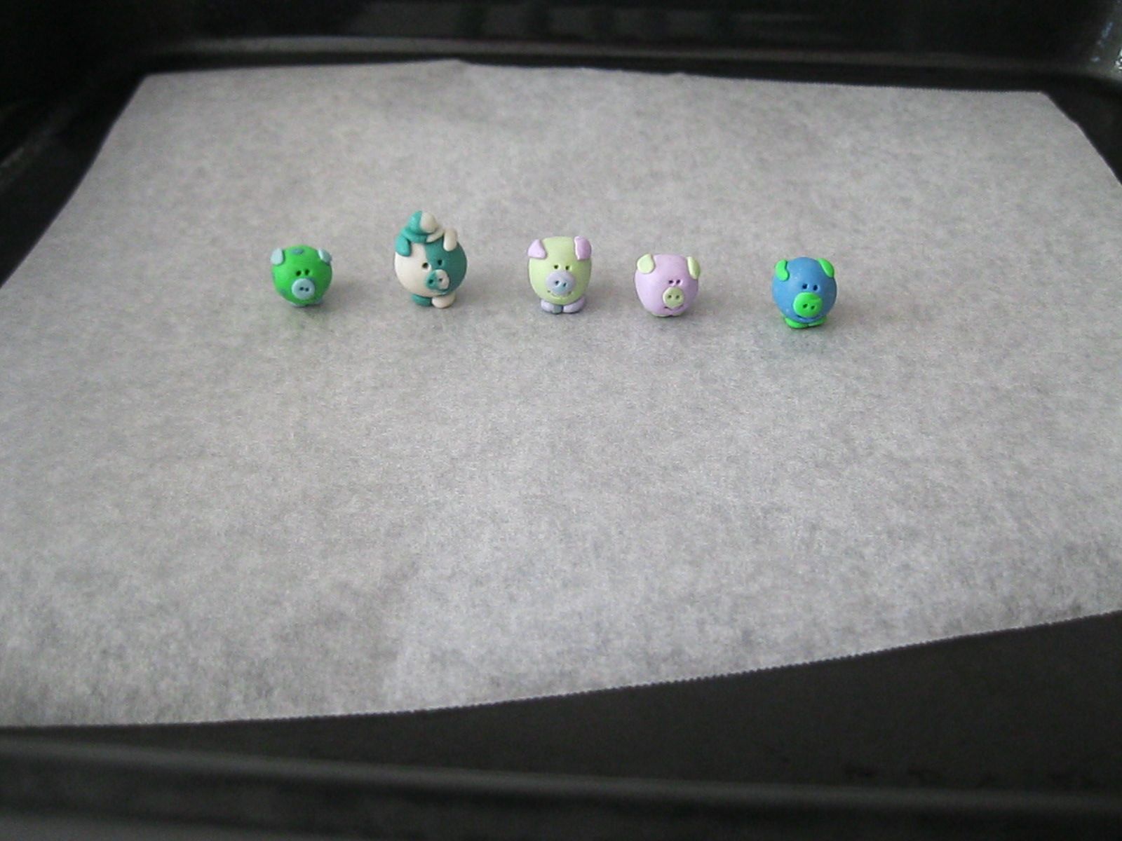 Modelling Clay Pigs : 8 Steps - Instructables