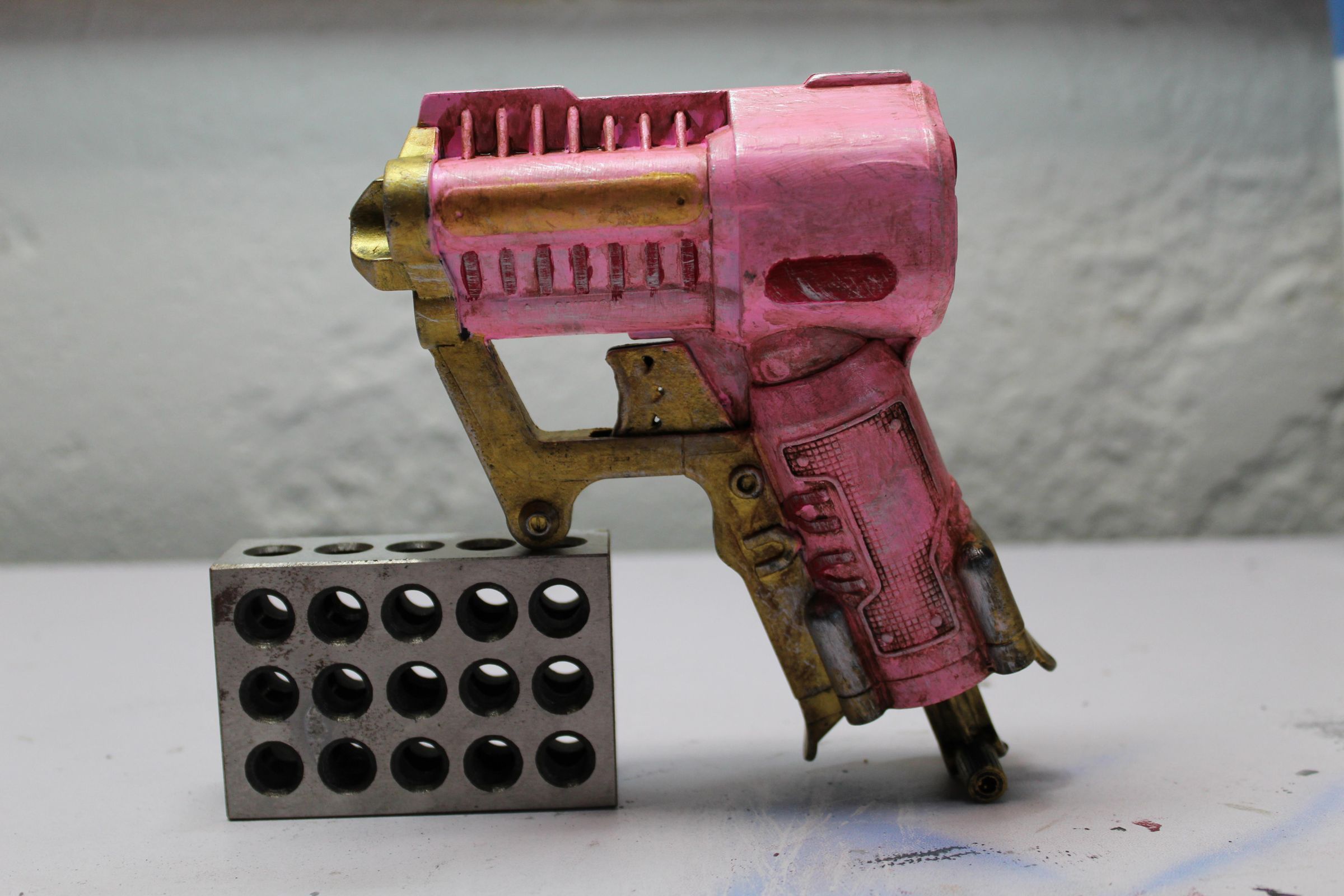 Nerf Gun Mod - Sailor Moon Repaint : 3 Steps - Instructables