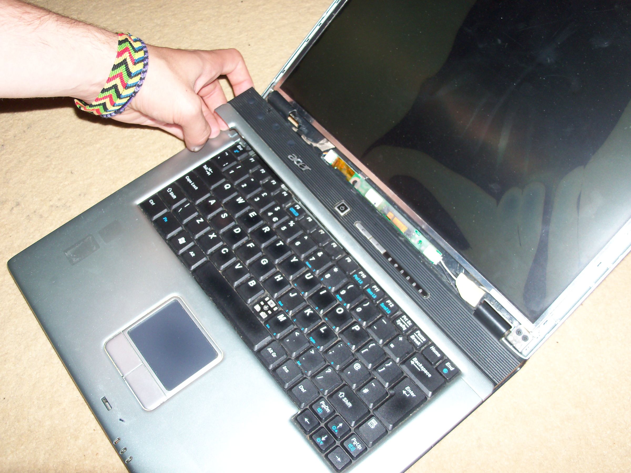 Laptop to Tablet-pc Conversion W-I-P / Acer Travelpad : 6 Steps ...