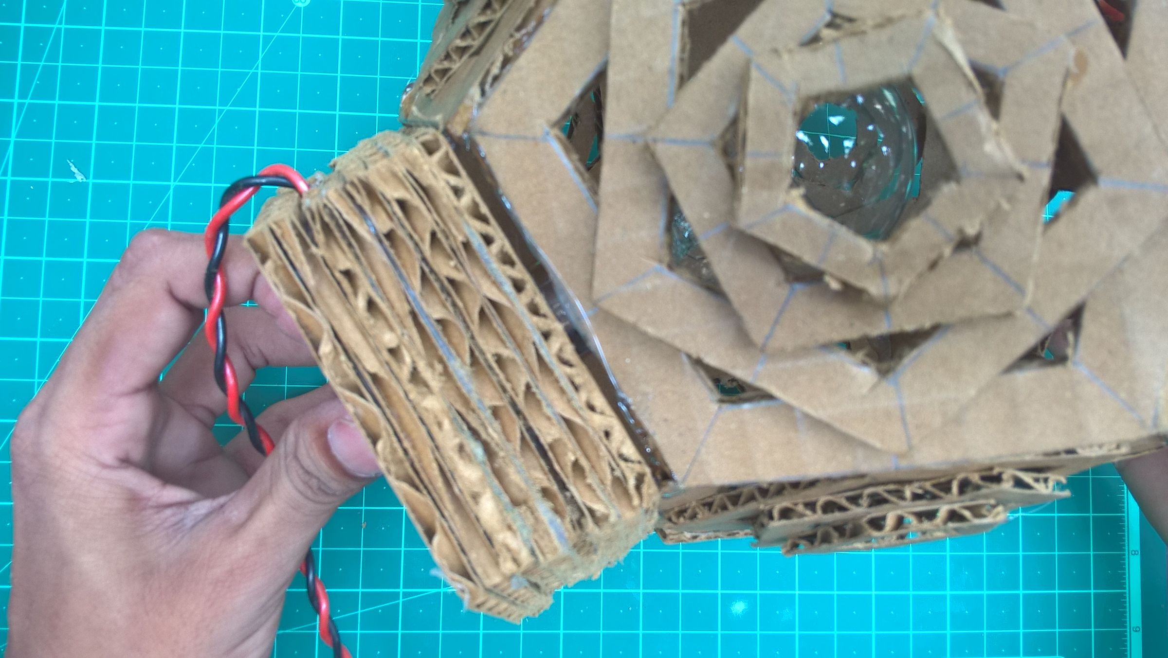 DIY Cardboard Lamp : 8 Steps (with Pictures) - Instructables