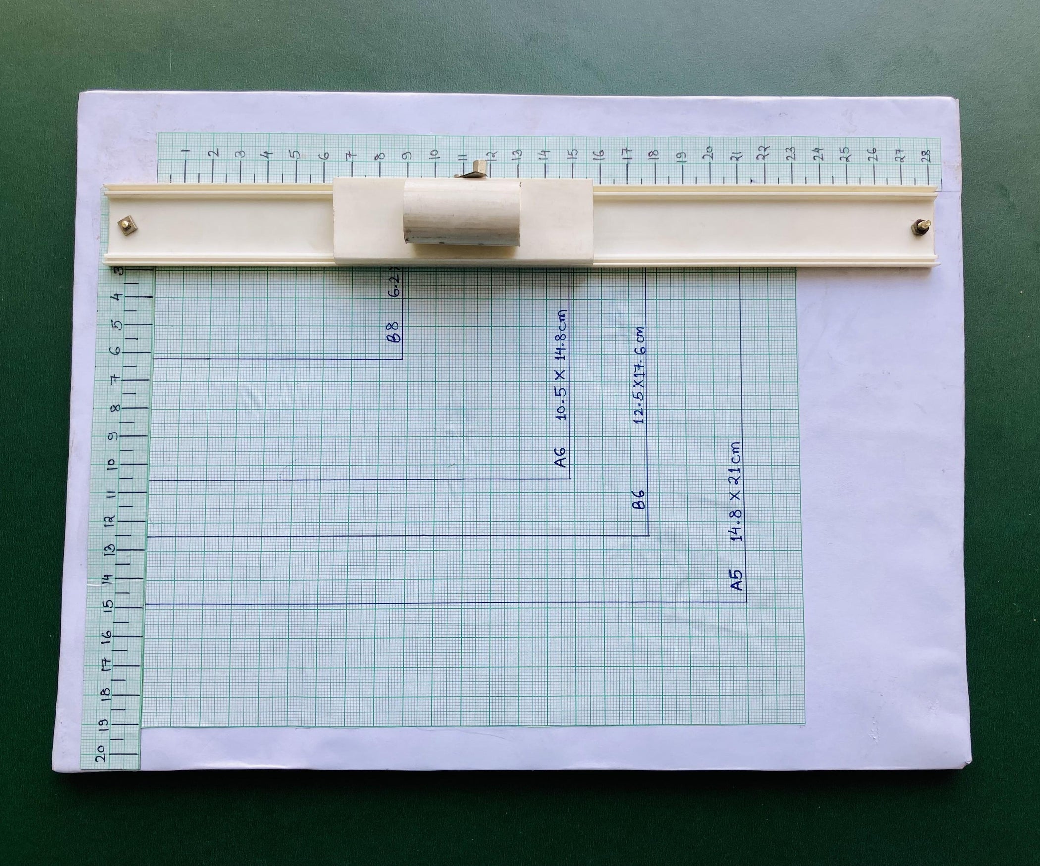 Paper Cutter : 10 Steps (with Pictures) - Instructables