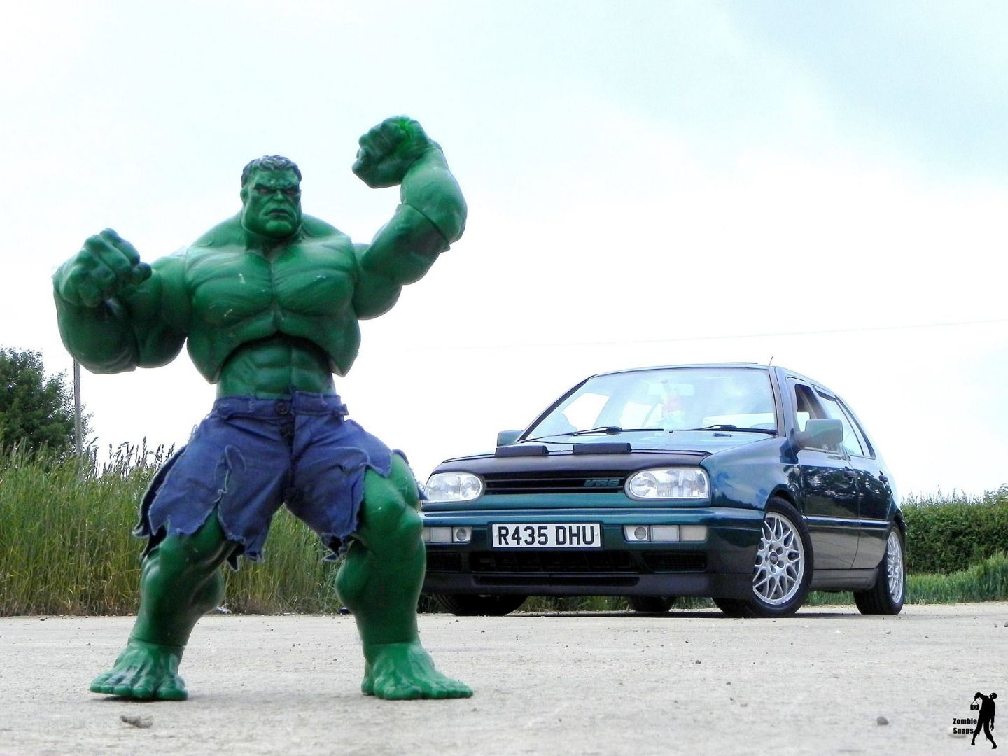 How to Install Bonnet Lifters / Gas Bonnet Struts on Your Vehicle : 5 ...