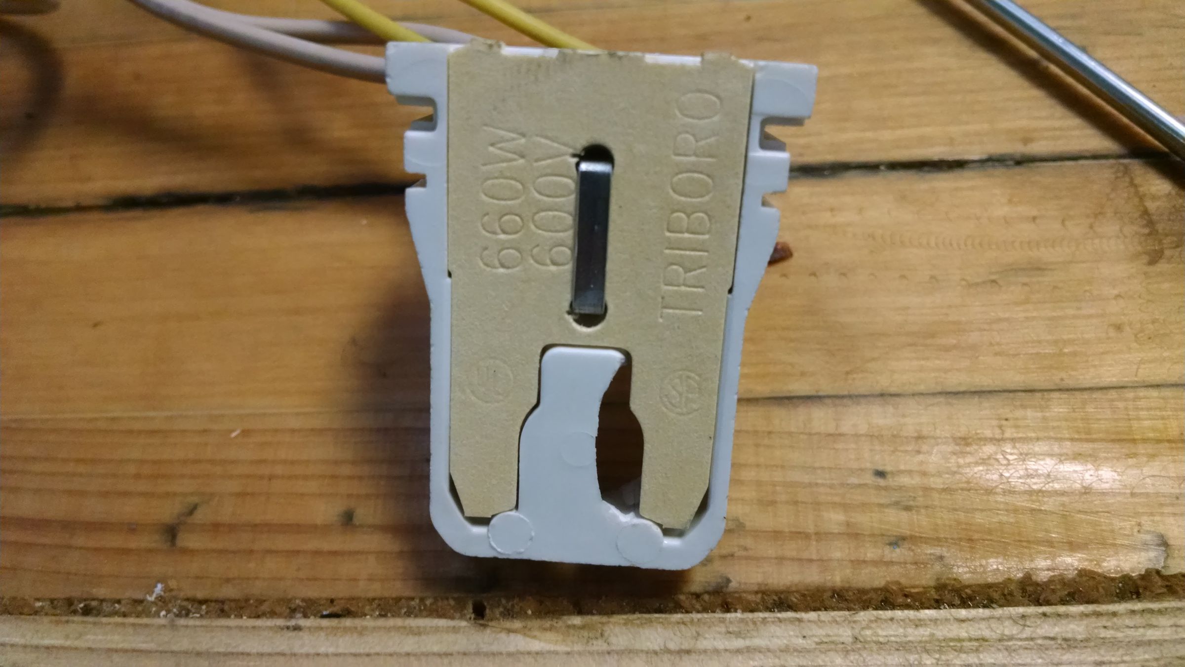 T12 Fluorescent Light Ballast Replacement : 4 Steps (with Pictures ...