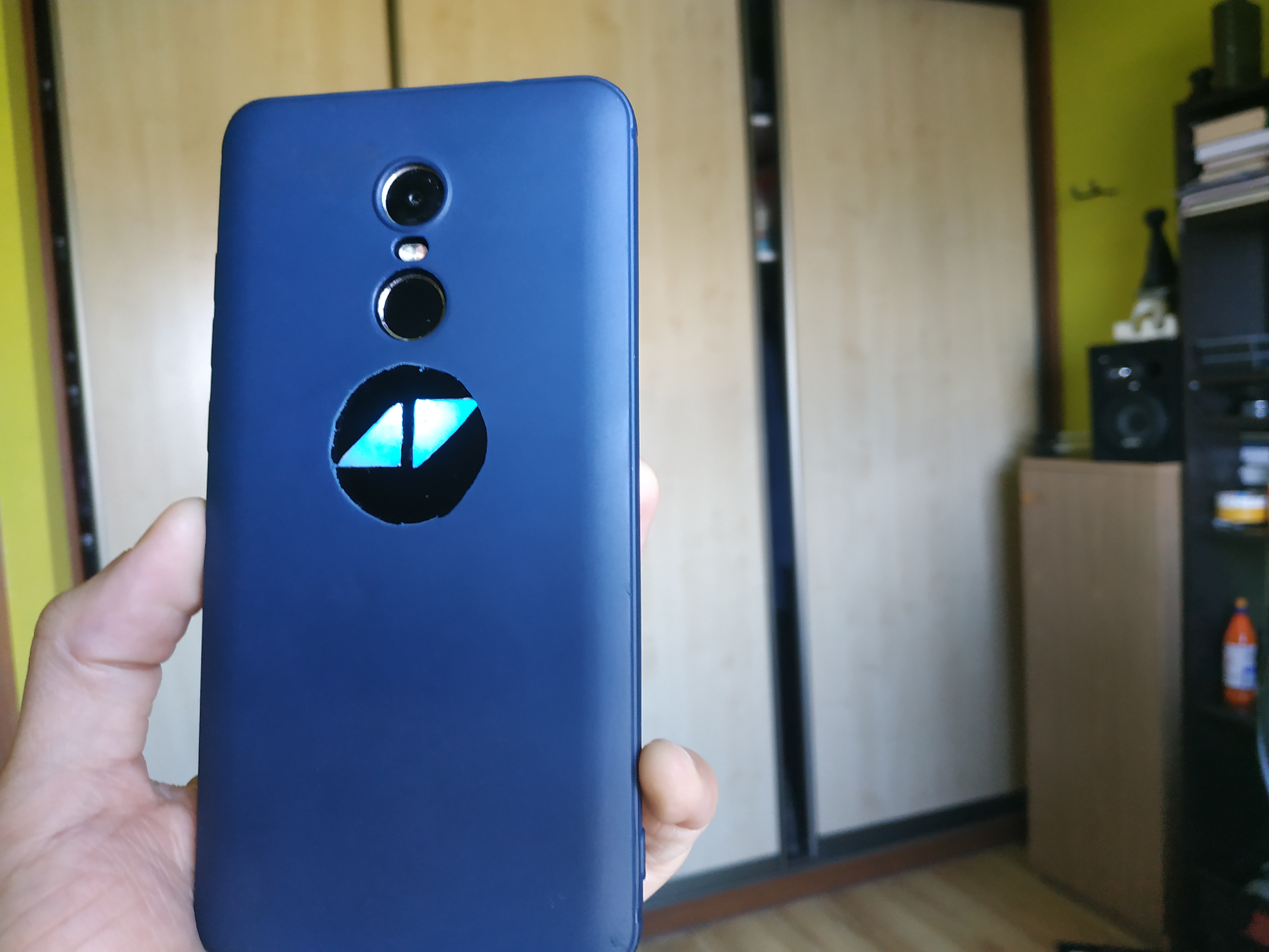 Custom Smartphone Logo Light : 8 Steps - Instructables