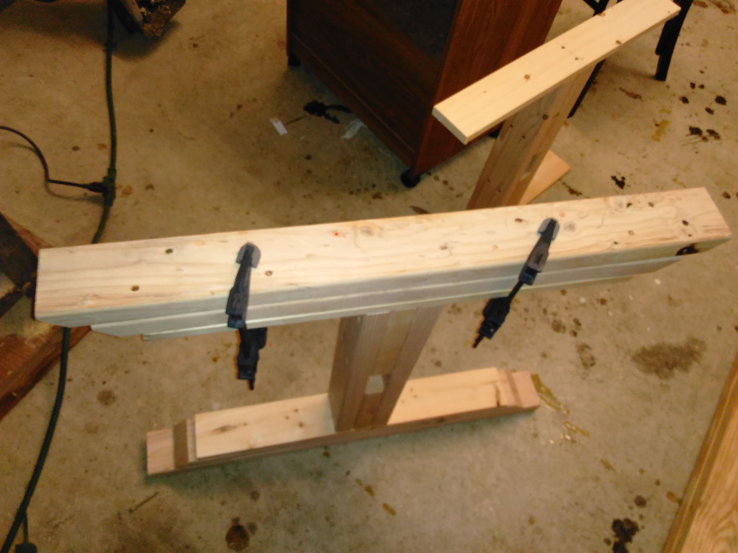 Rustic Farmhouse Table DIY : 10 Steps (with Pictures) - Instructables