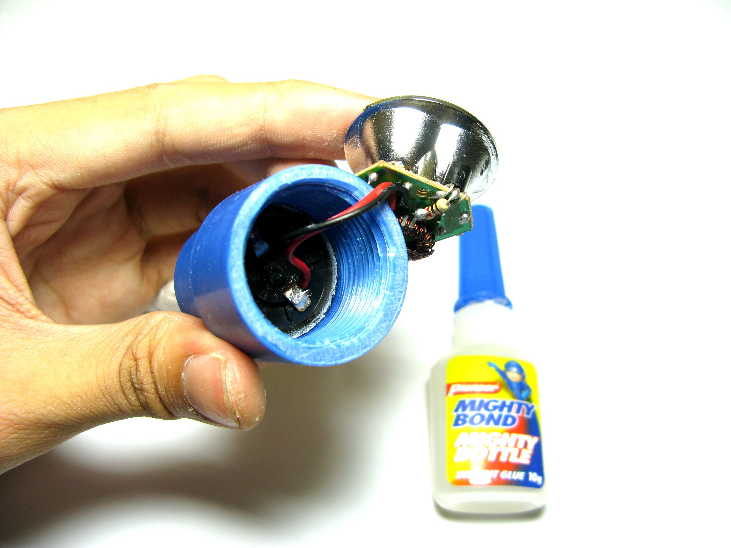 Water Powered Flashlight : 7 Steps (with Pictures) - Instructables