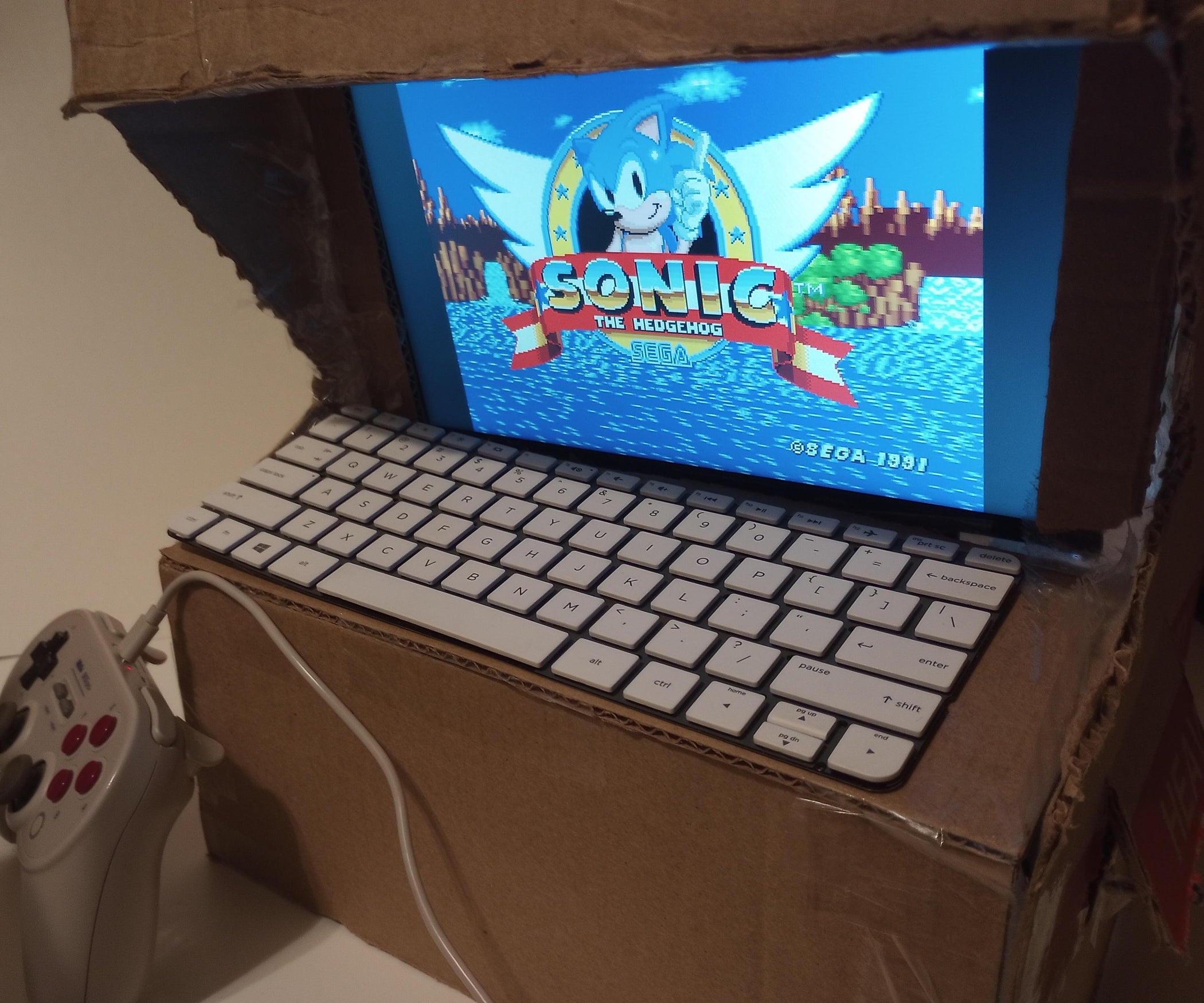 Turn an Old Laptop Into a Cheap Cardboard Mini Arcade Cabinet : 3 Steps ...