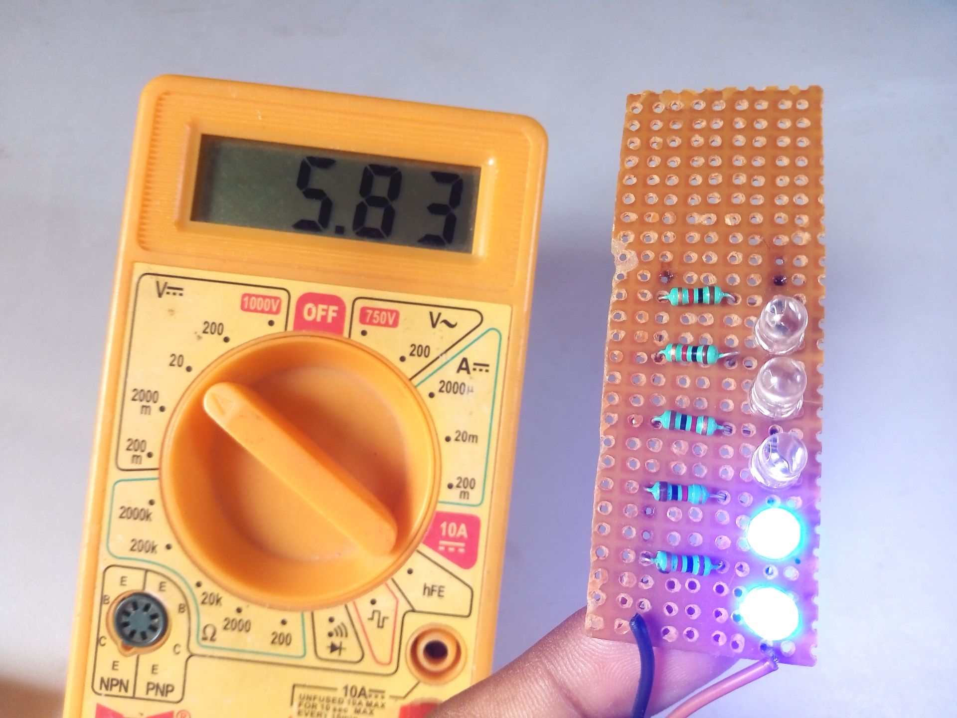 Battery Percentage Indicator : 9 Steps - Instructables
