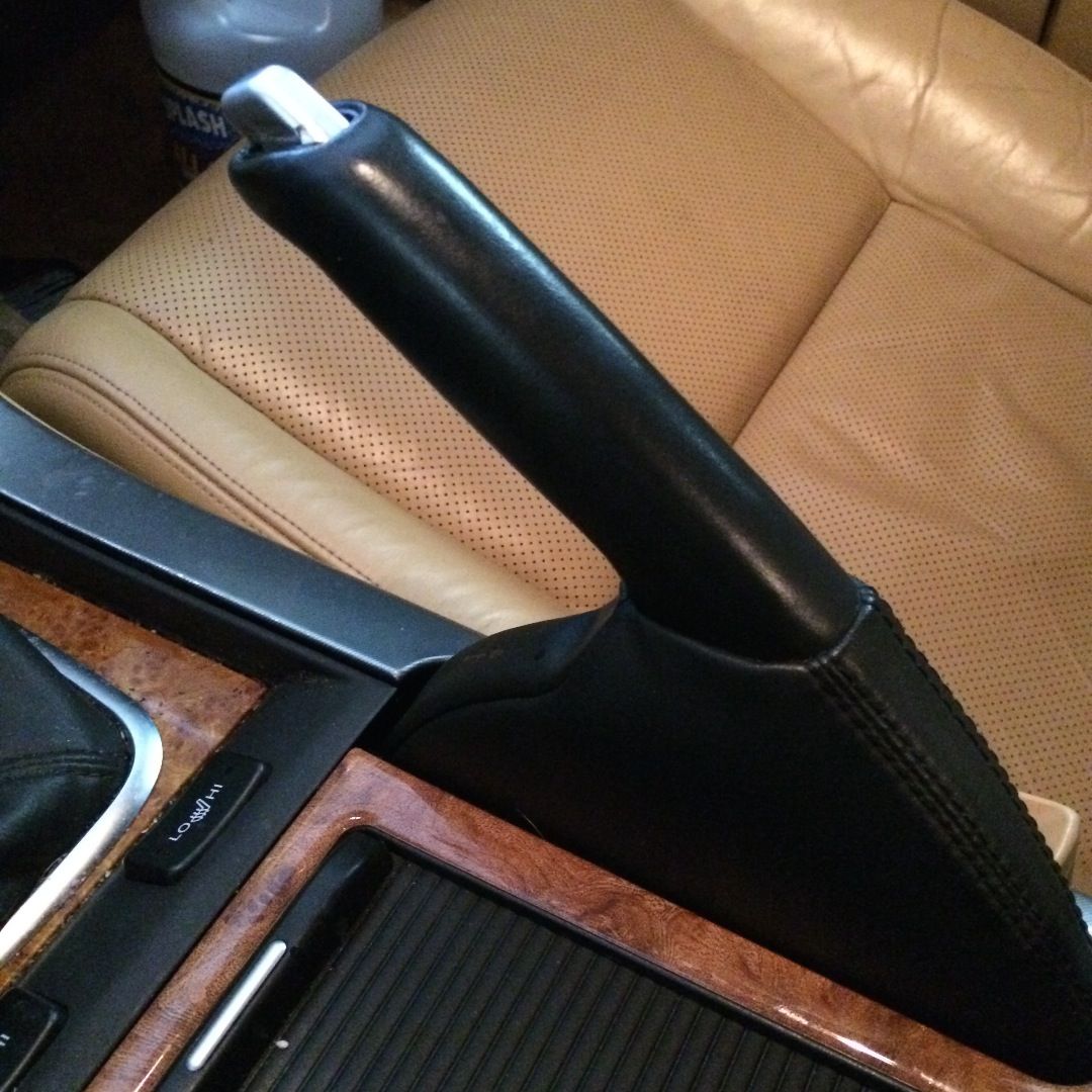 How to Change a Tire : 13 Steps (with Pictures) - Instructables