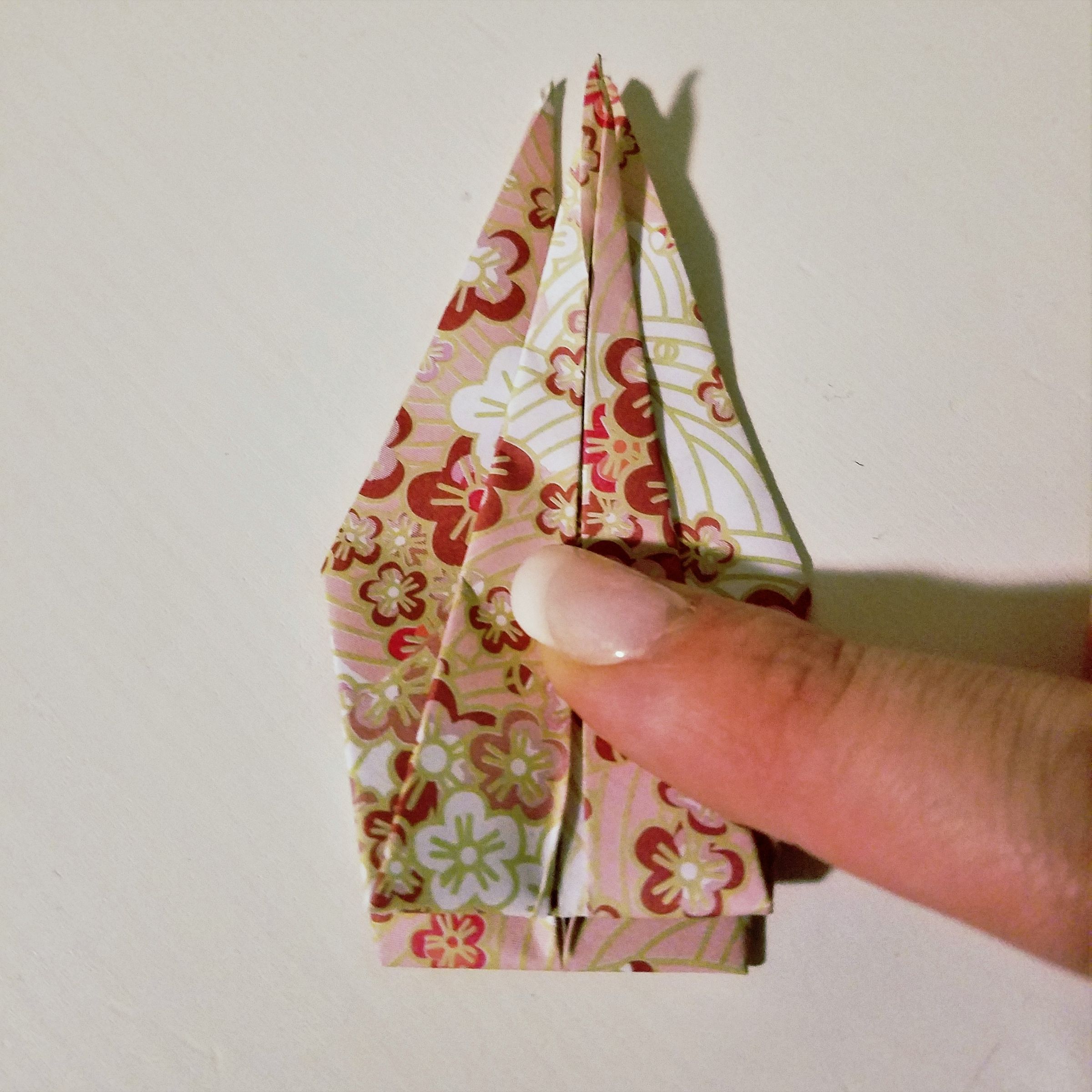 How to Fold a Paper Crane : 17 Steps (with Pictures) - Instructables