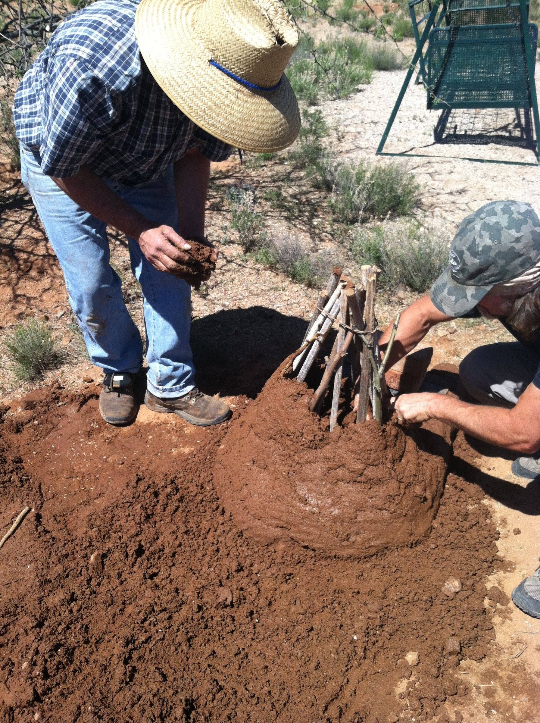 How to Build a Mud Stove : 11 Steps (with Pictures) - Instructables