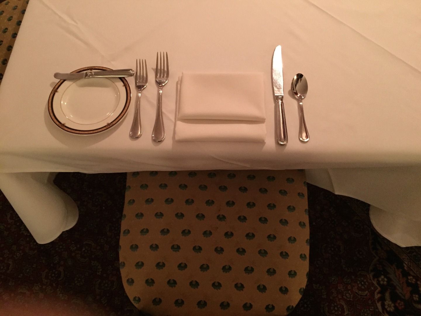 How to Set a Table : 13 Steps (with Pictures) - Instructables