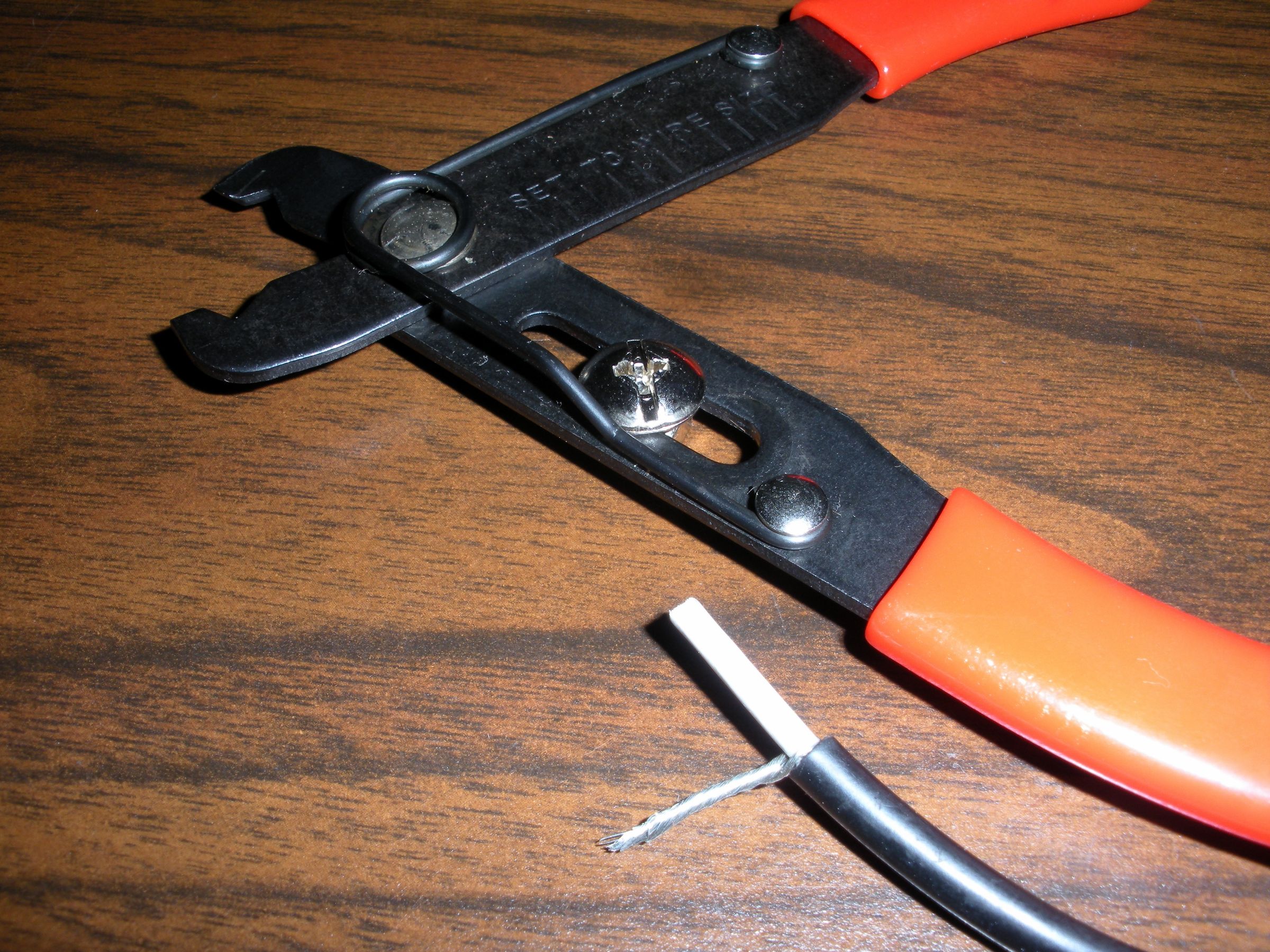 Laptop Cord Repair : 4 Steps - Instructables