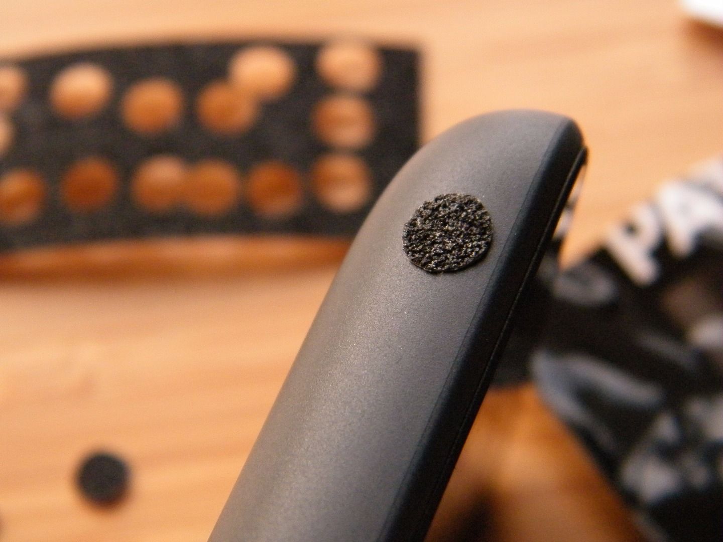 Anti-slip, Non-slip Dots for Cell Phone - Instructables