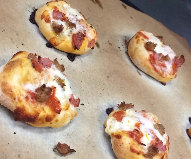 Making Homemade Pizza Bites : 6 Steps - Instructables