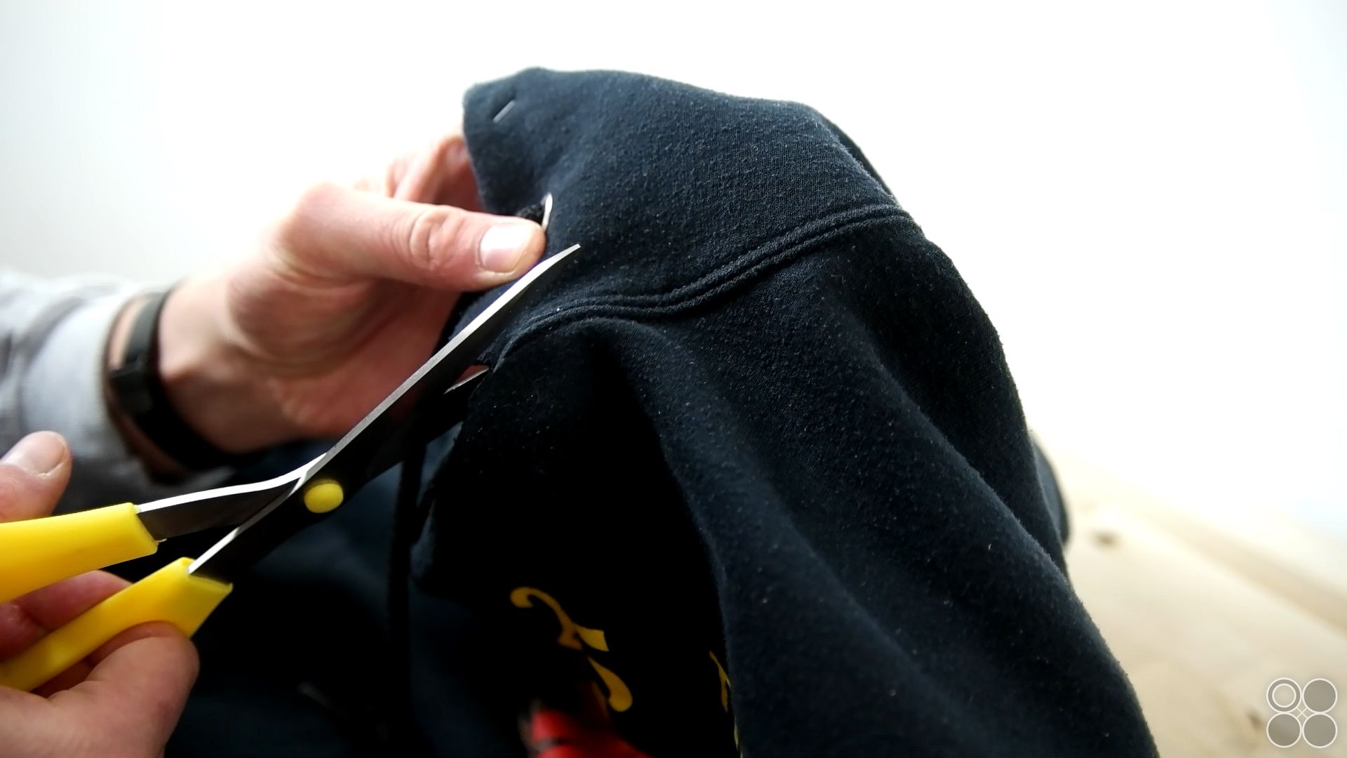 Adding Sleeves and Hood to Denim Jacket : 10 Steps (with Pictures ...