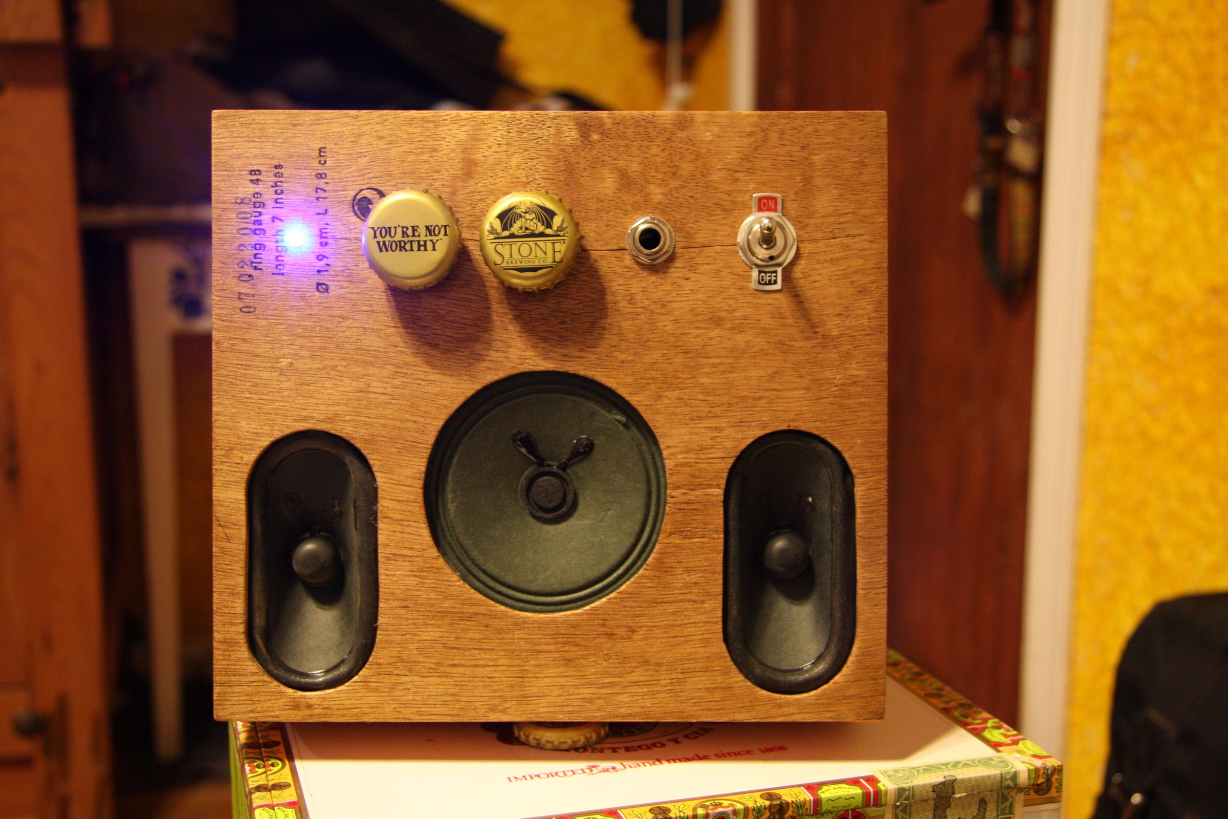 My Cigar Box Guitar (with Cigar Box Amp) - Instructables