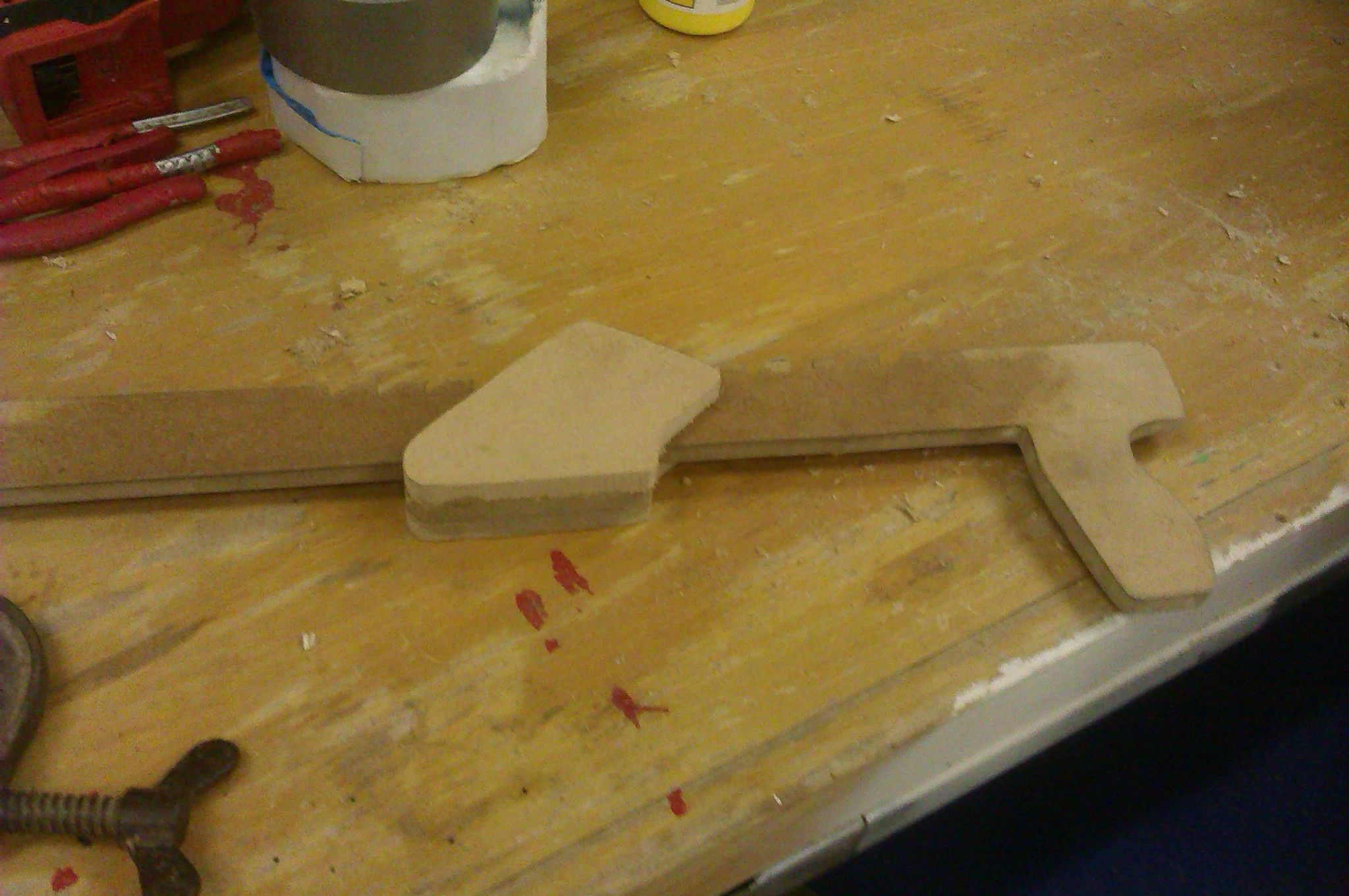 Rubber Band 14 Shot, Shotgun : 5 Steps - Instructables