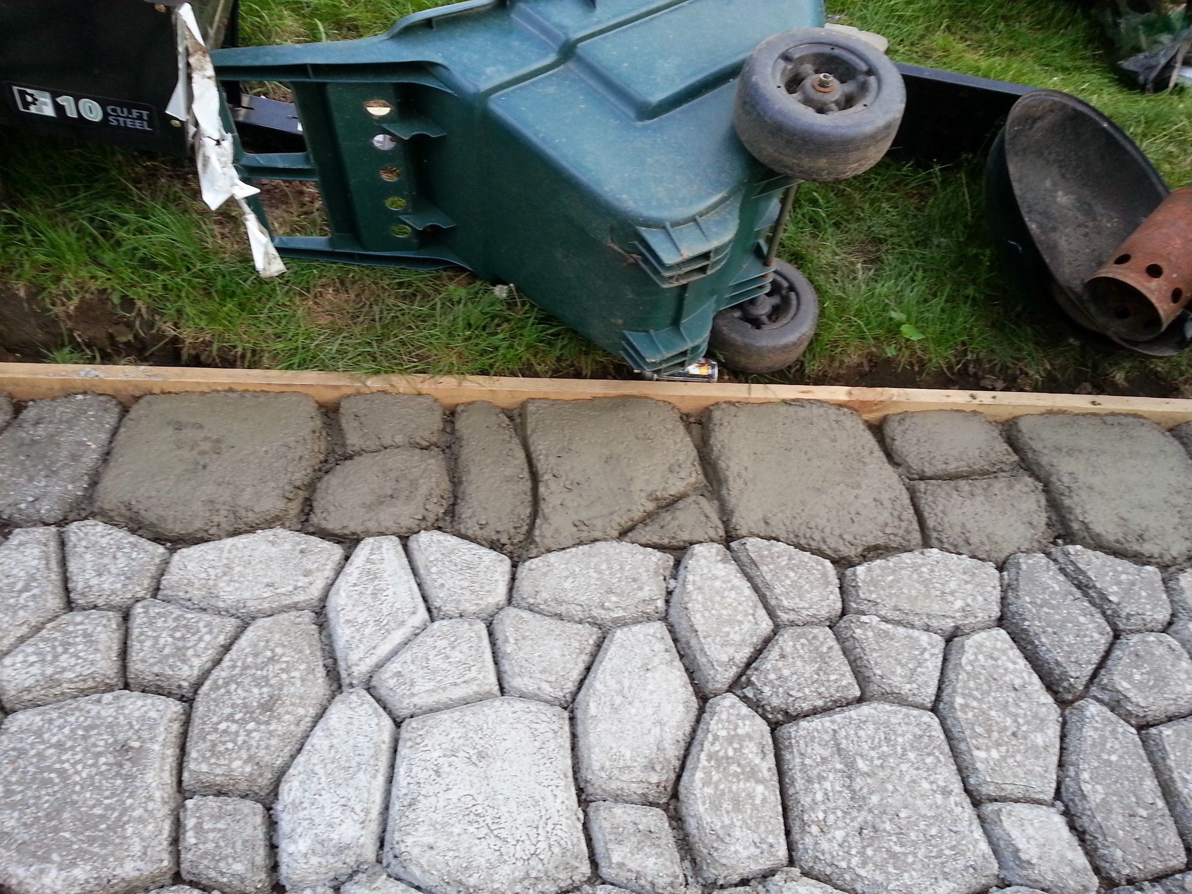Form in Place Concrete Paver Patio : 6 Steps - Instructables