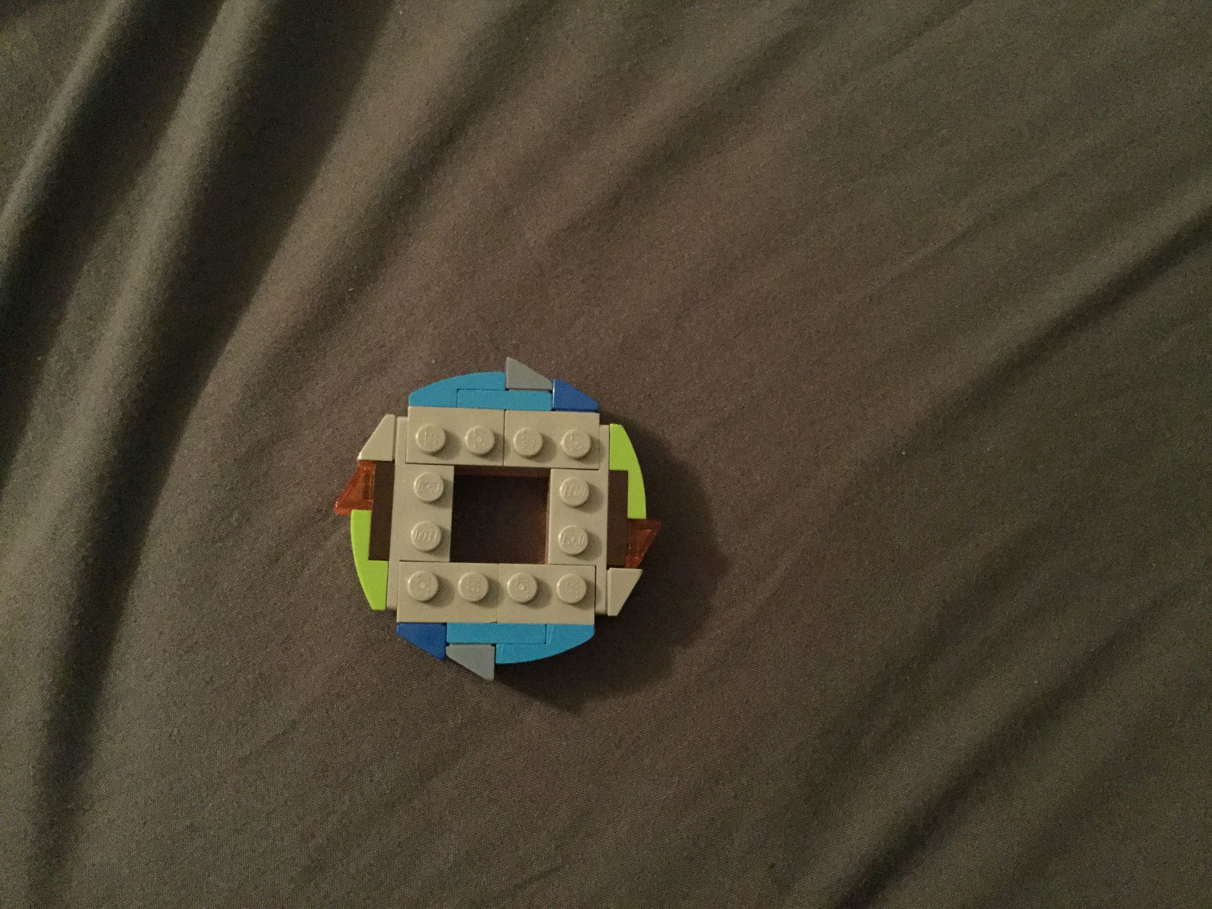 How to Make a Lego Beyblade Version 2.0 : 10 Steps - Instructables